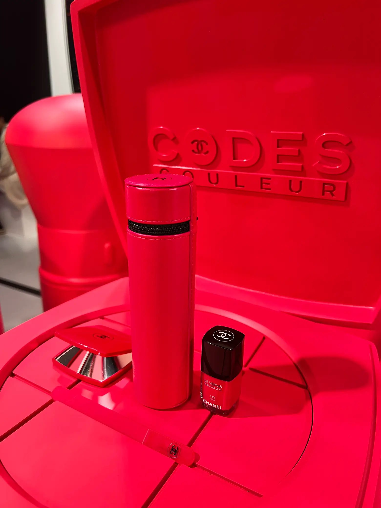 CHANEL Codes Couleur คอลเลคชั่นสีสันสดใสสไตล์ชาแนล | Gallery posted by ...