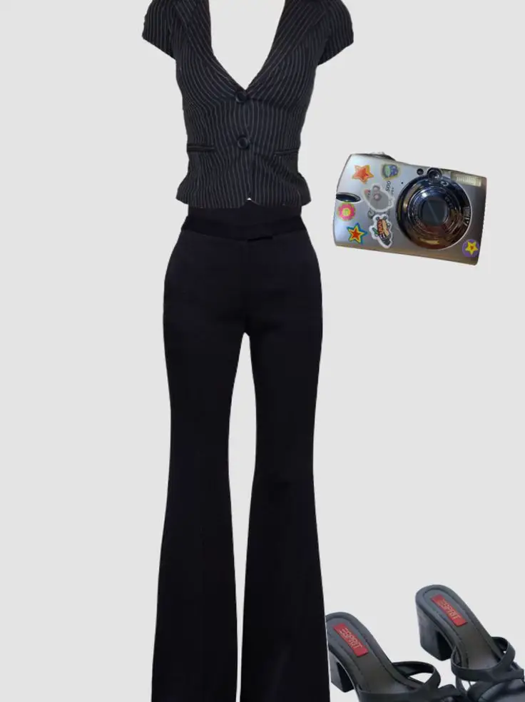 Office sirens | แกลเลอรีที่โพสต์โดย Honeyhill | Lemon8