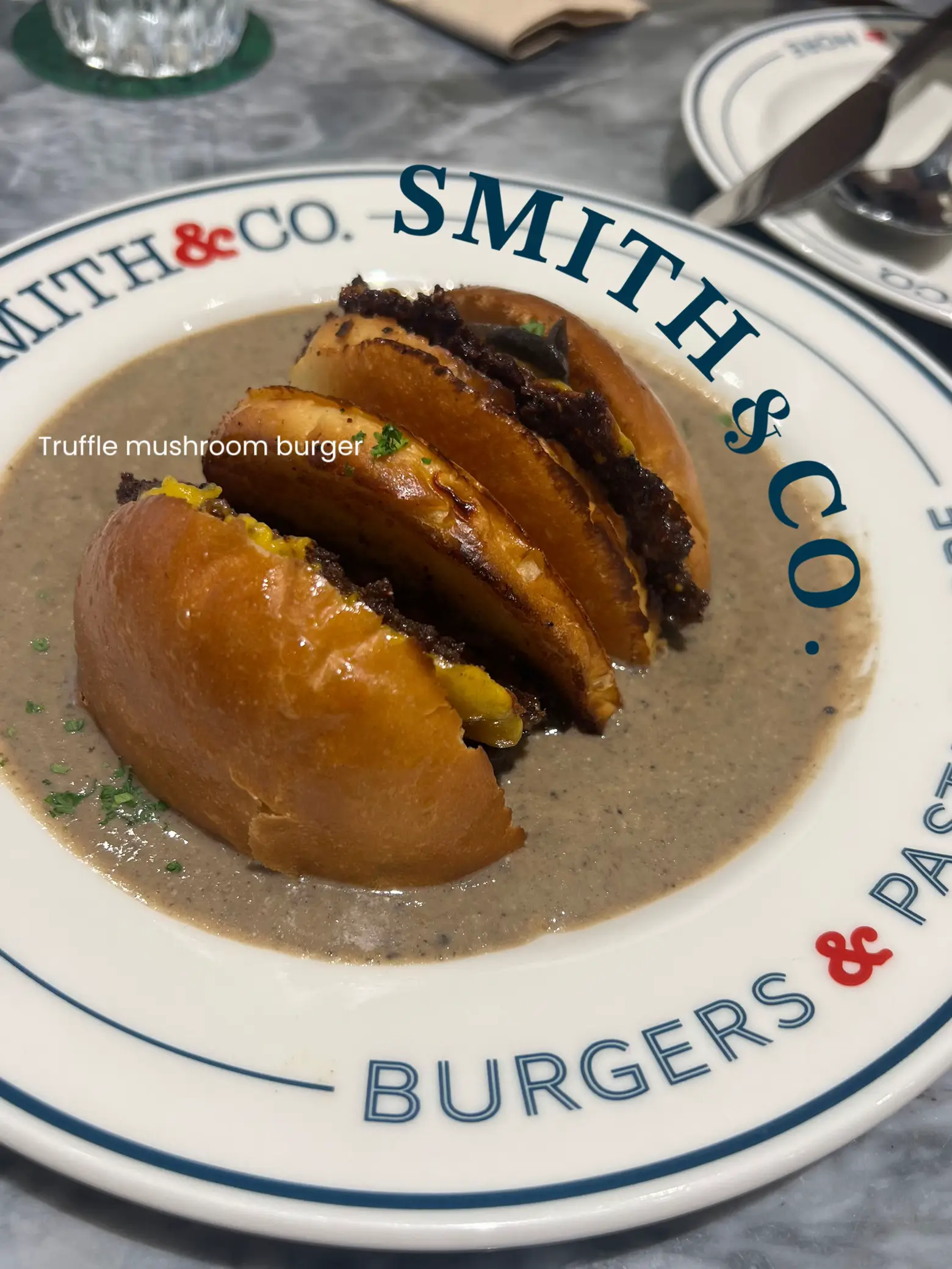 𝐒𝐌𝐈𝐓𝐇 & 𝐂𝐎. | แกลเลอรีที่โพสต์โดย mean6951 | Lemon8