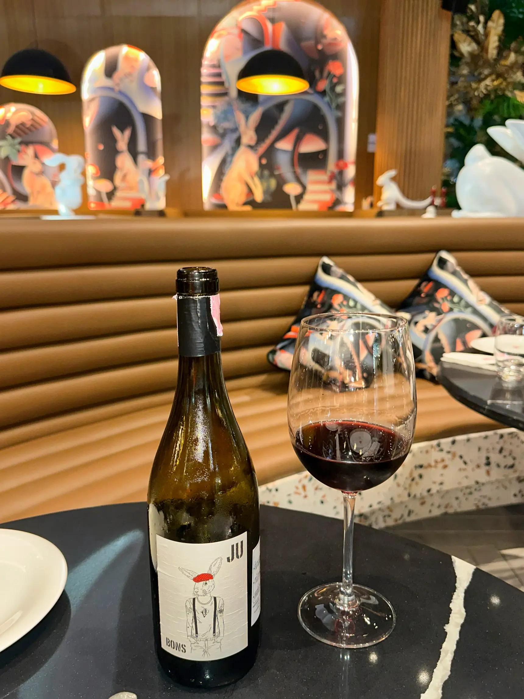 RED RABBIT🐇 ชาวราชพฤกษ์ค่า ไปดินเนอร์ในโพรงกระต่ายกัน 🍽️ | แกลเลอรีที่ ...