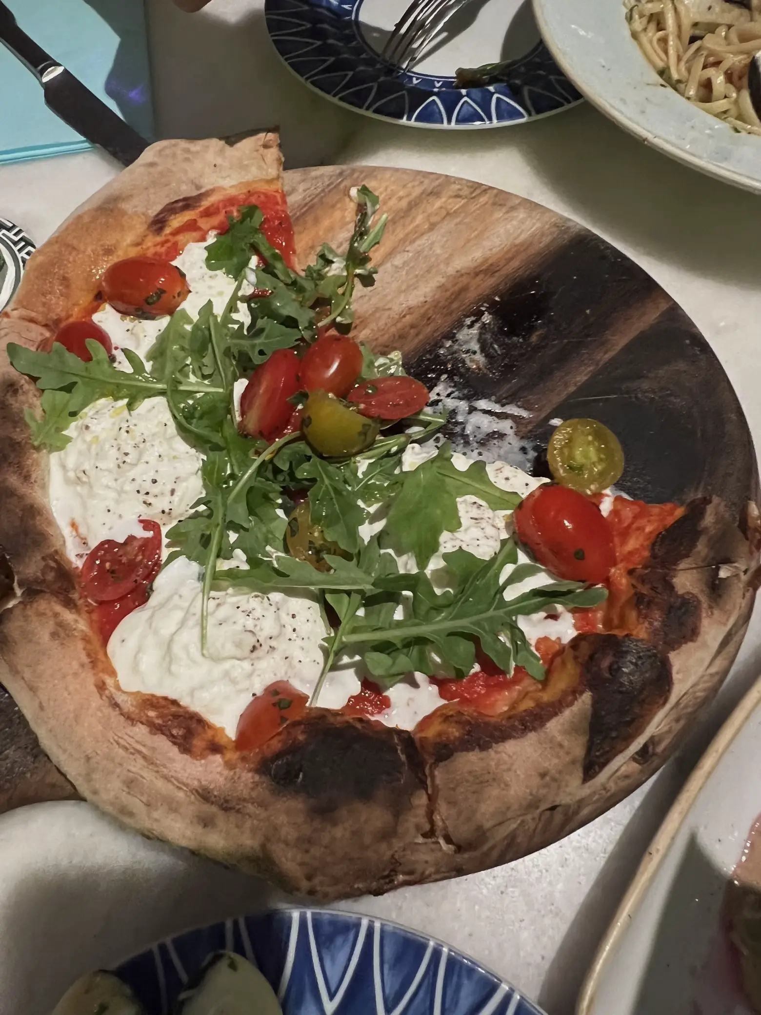 Mouthwatering burrata pizza!! 🍕 🤤 🍽️ | Gallery posted by jojo | Lemon8