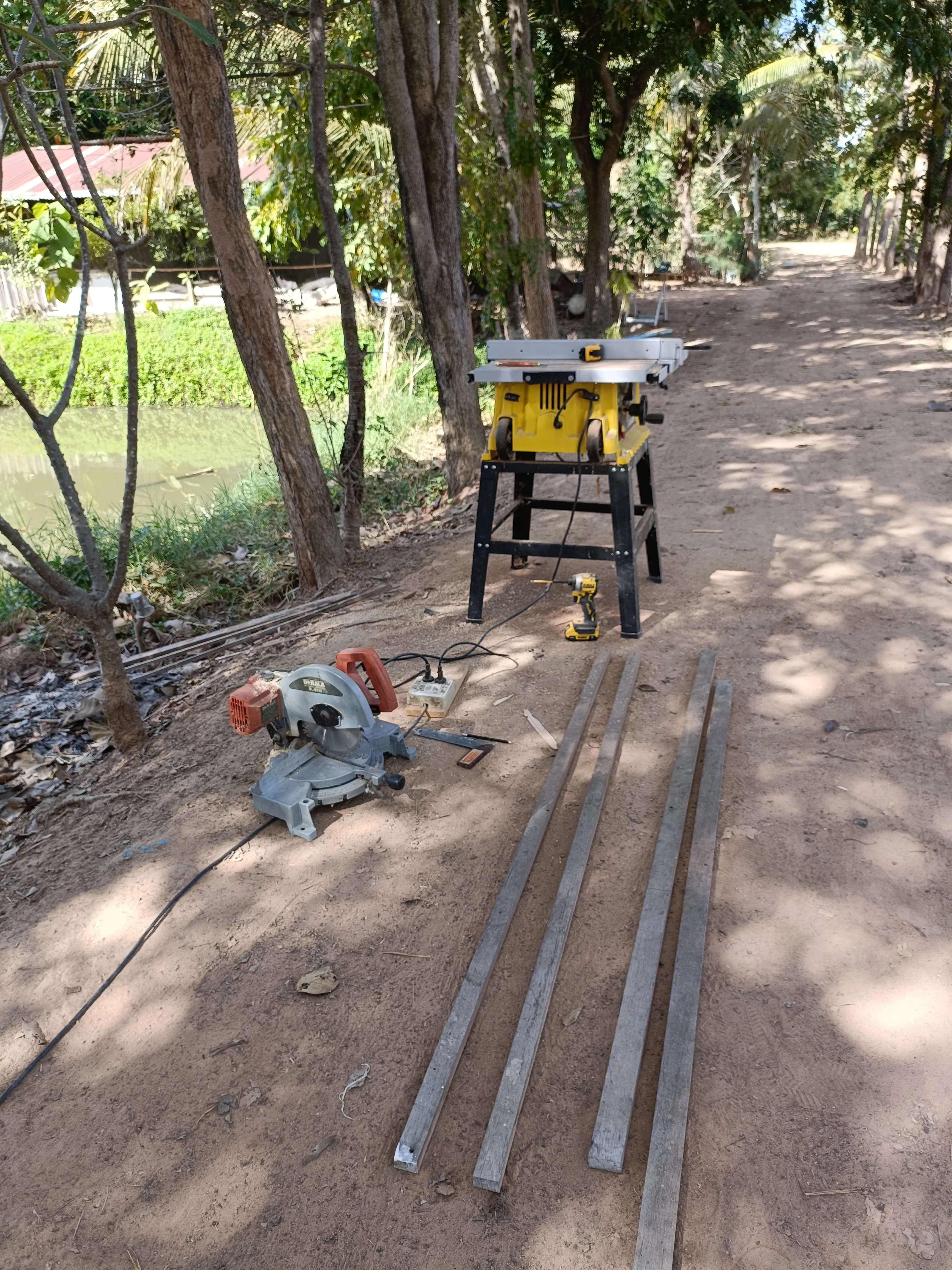 ทำกระจกมินิมอลง่าย ๆ ด้วยตัวเอง | แกลเลอรีที่โพสต์โดย Wolf Carpentry | Lemon8