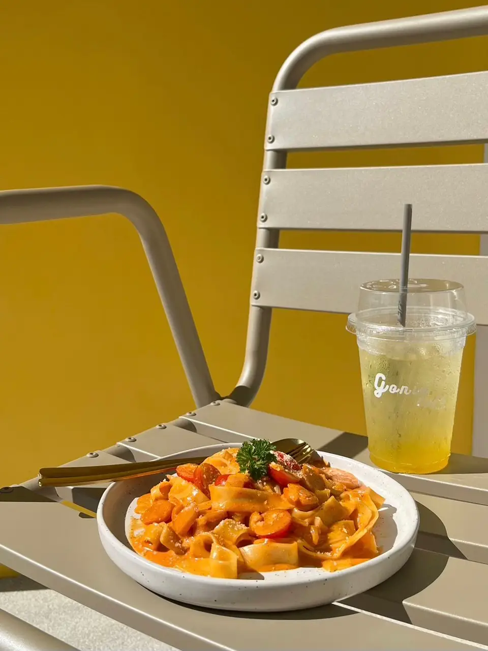 คาเฟ่เปิดใหม่แปดริ้ว Gonie Cafe สายกิน สายถ่ายรูปห้ามพลาด! | แกลเลอรี ...