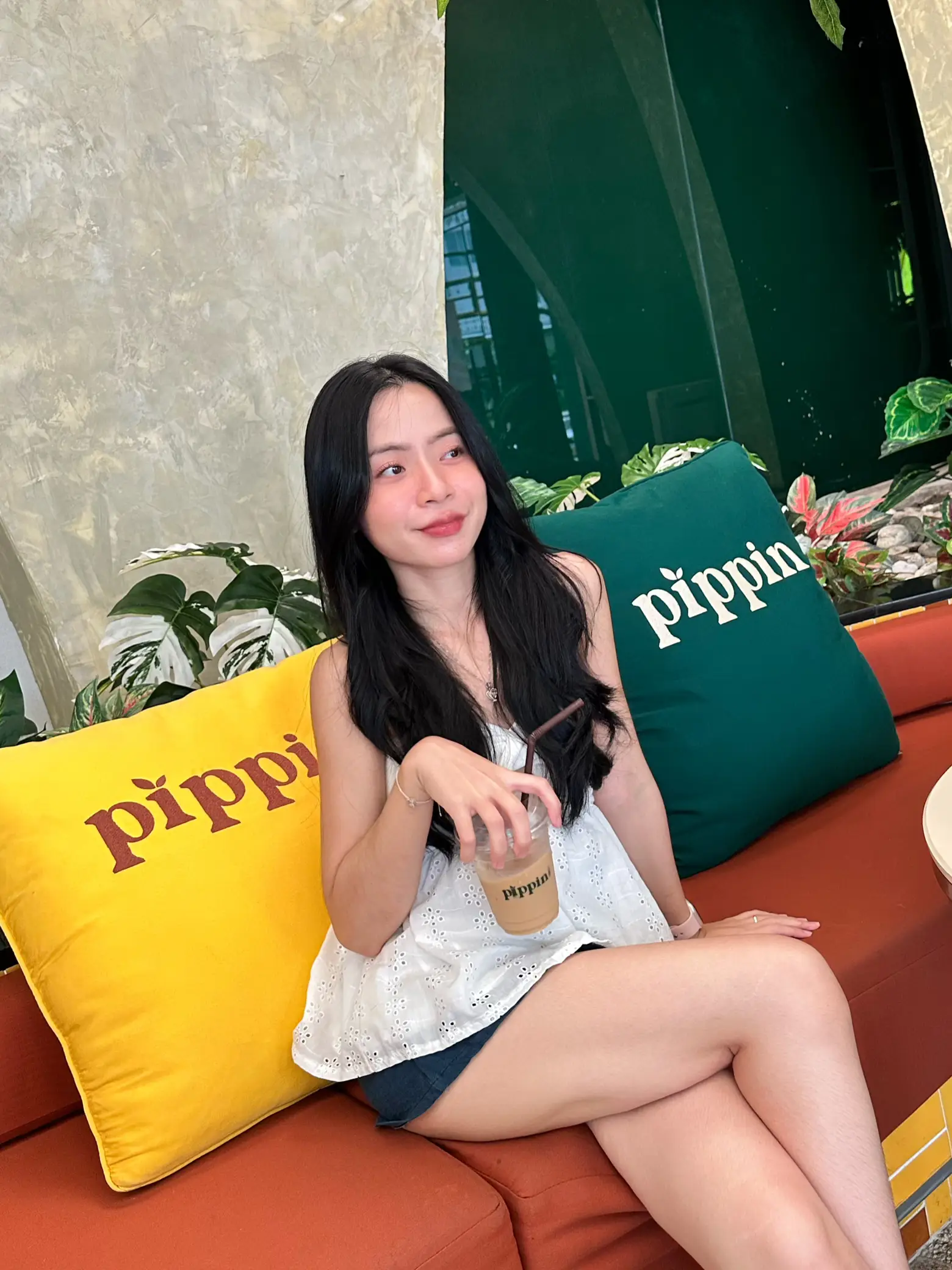 🌈 รีวิวคาเฟ่โซนหาดพัทยา ครบจบทั้งของคาวและหวานที่ Pippin💕 | แกลเลอรีที่โพสต์โดย Gatjangg | Lemon8