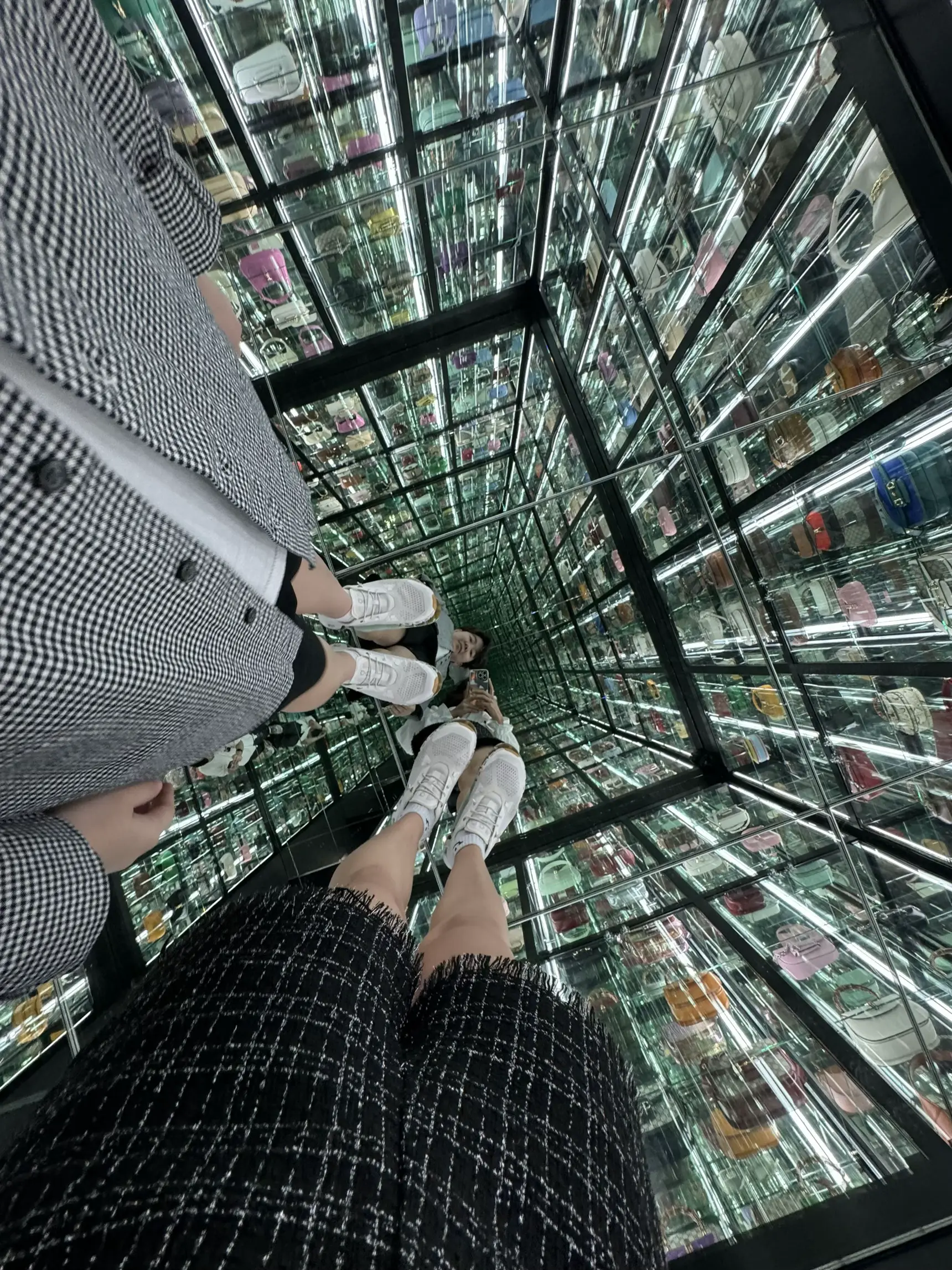 เก็บตกบรรยากาศงาน GUCCI VISIONS | แกลเลอรีที่โพสต์โดย Sweetguide | Lemon8