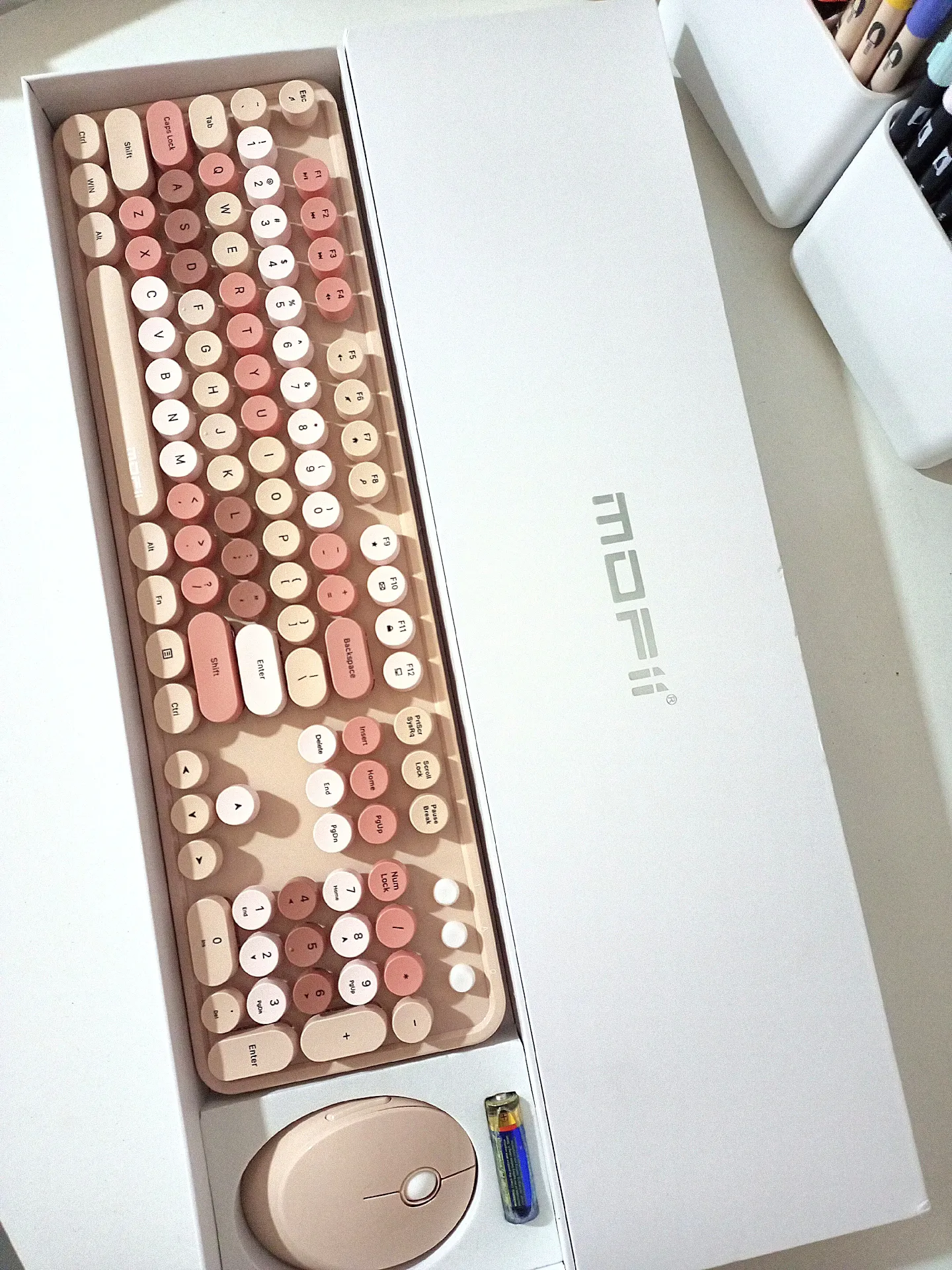 Mofii Keyboard Wireless 🤎🍫 | Galeri diposting oleh yasmineee | Lemon8