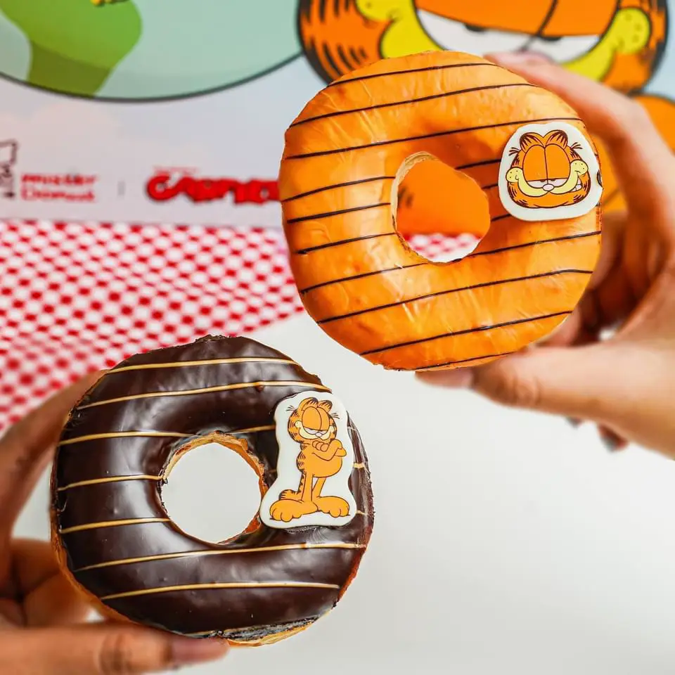 Mister Donut x Garfield🐈🍊 | แกลเลอรีที่โพสต์โดย กินหนม | Lemon8