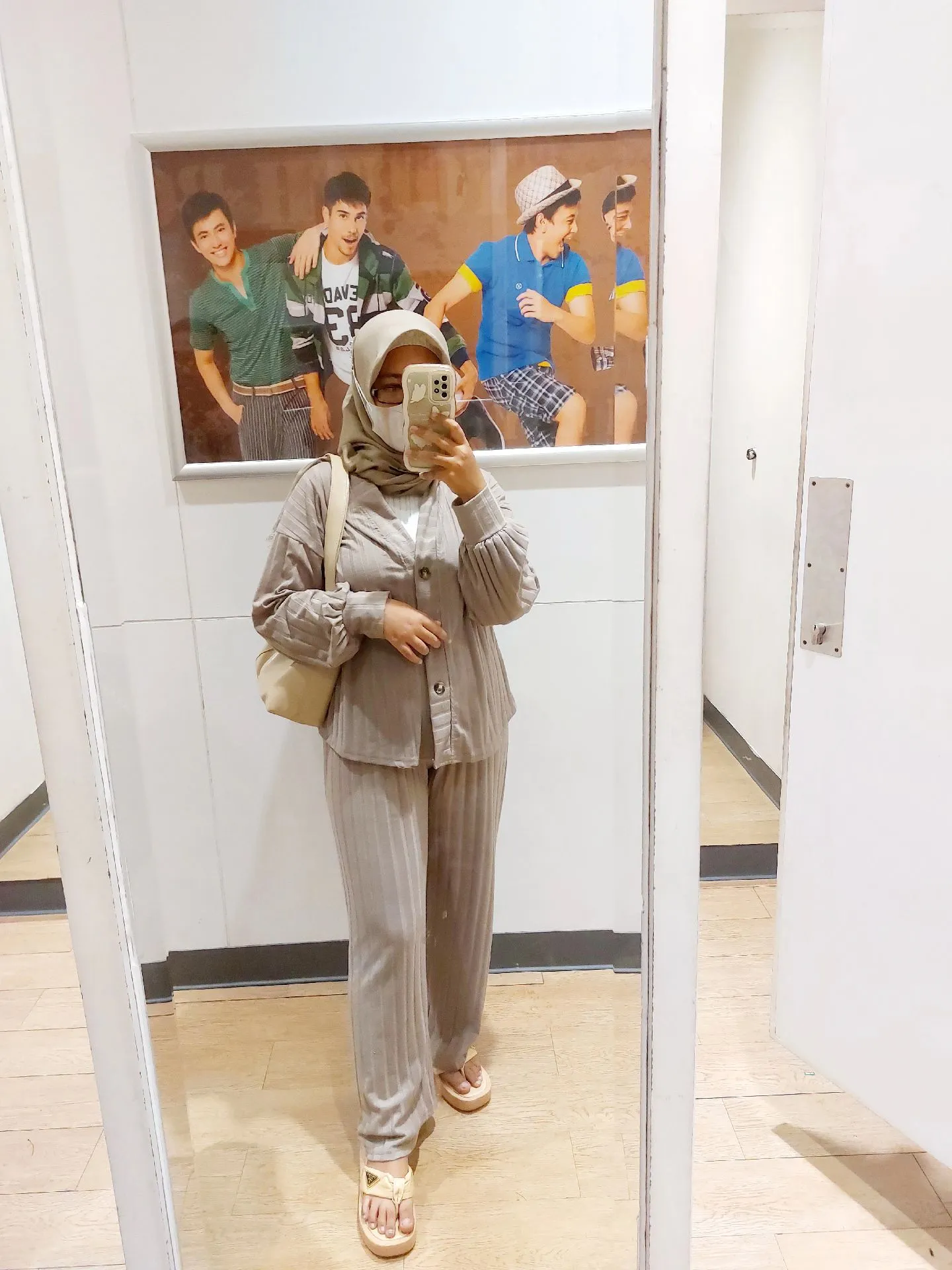 one set lucu | Galeri diposting oleh Rukmala Risma | Lemon8