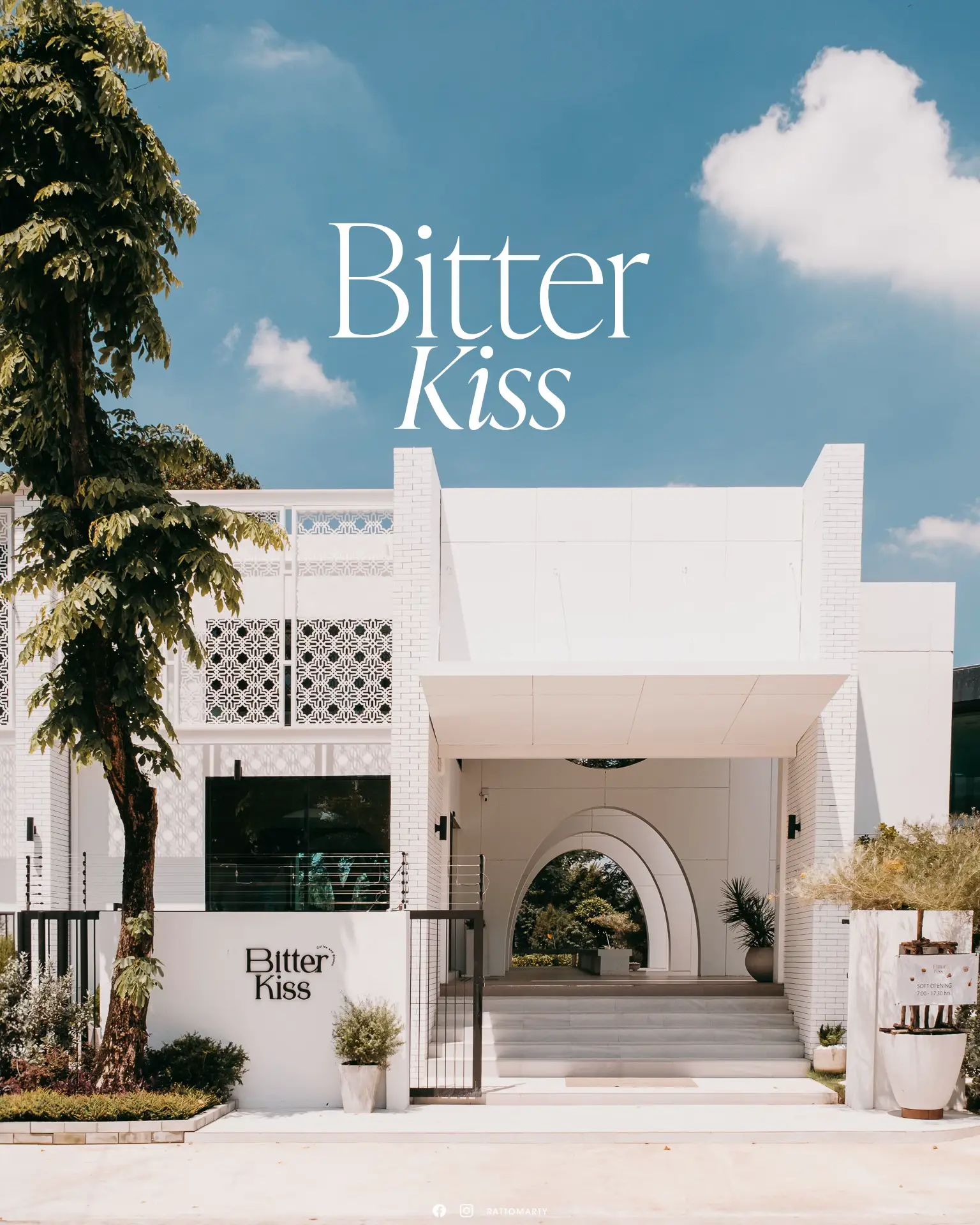 Bitter kiss, a playfully decorated cafe with spheres and curves. | Gallery posted by Rattomarty ...