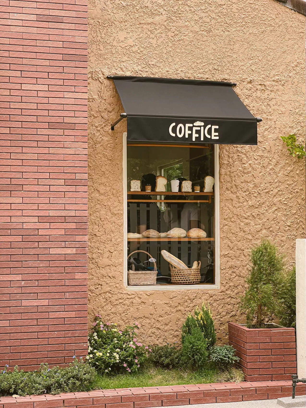 🥯ร้านขนมปังน่ารัก ติดสนามบินเชียงใหม่+“เบเกิลมะเขือเทศ” 🍅 | แกลเลอรีที่โพสต์โดย กินไม่เกิน100 ...