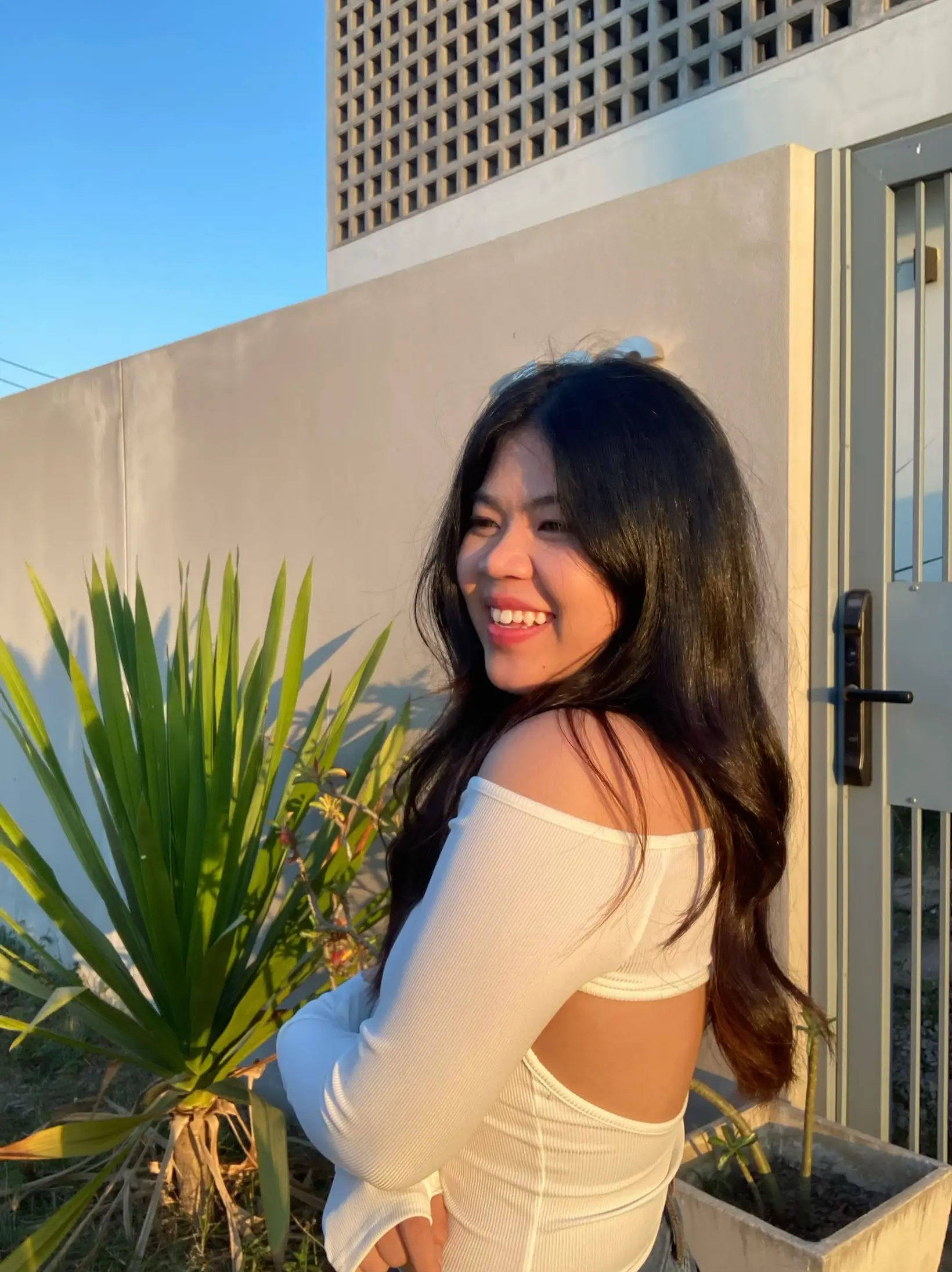 HOW TO POSE? ver.คาเฟ่ เรียกยอดไลค์ (พร้อมพิกัดเสื้อ)🤩📸🌷 | แกลเลอรีที่โพสต์โดย Earn Jar 🤍 | Lemon8