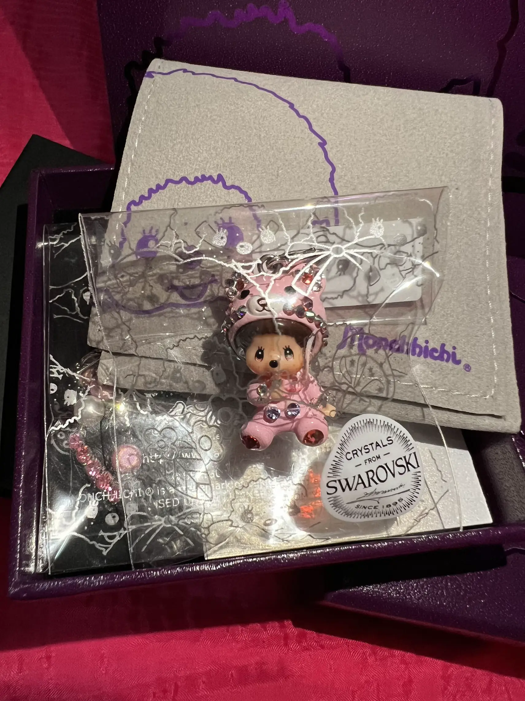 Monchhichi charm x Swarovski | แกลเลอรีที่โพสต์โดย Yonthida | Lemon8