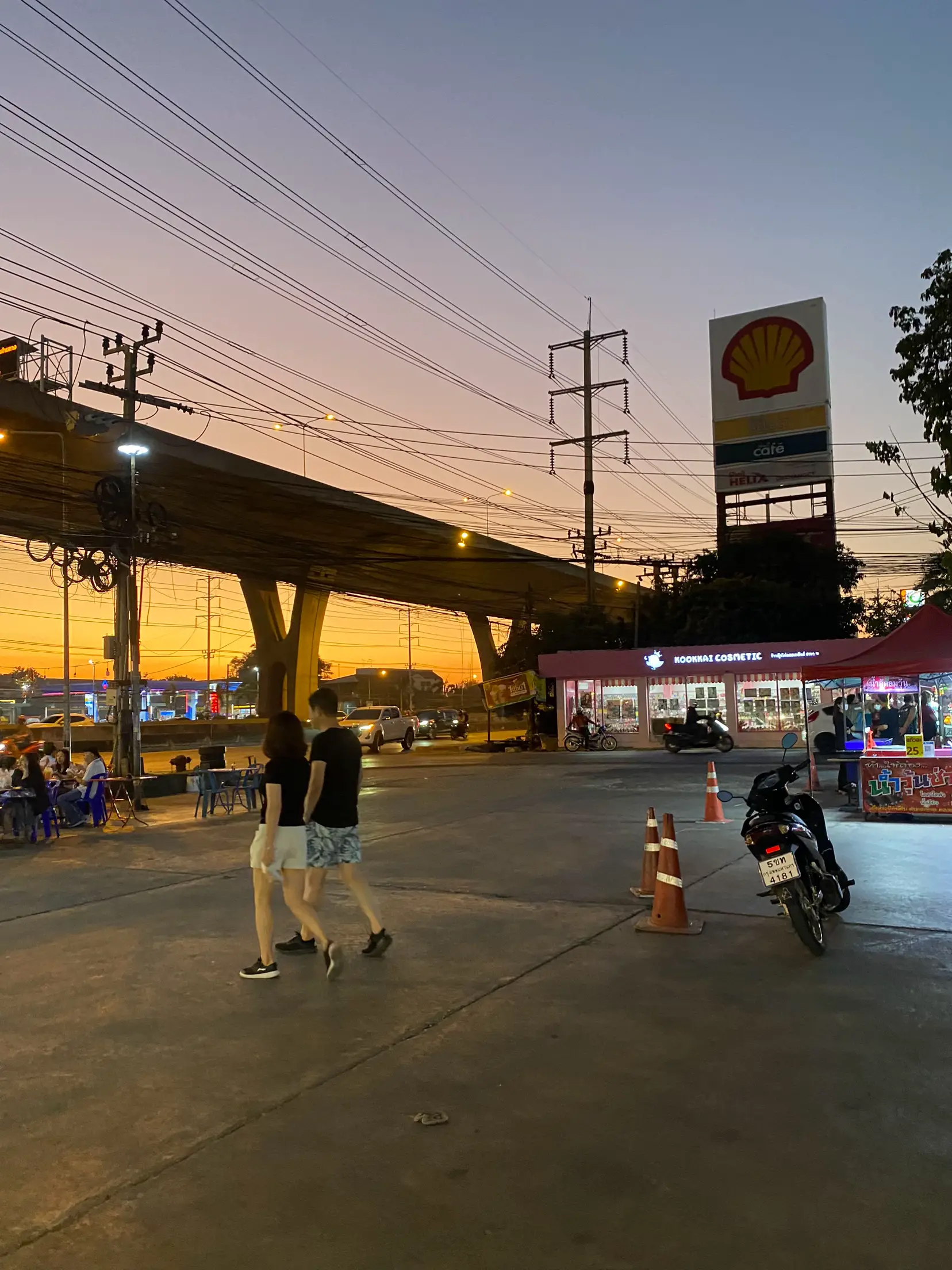 รีวิวรูปที่ถ่ายด้วยกล้องสดiPhone 11🎀 | แกลเลอรีที่โพสต์โดย oumoim | Lemon8