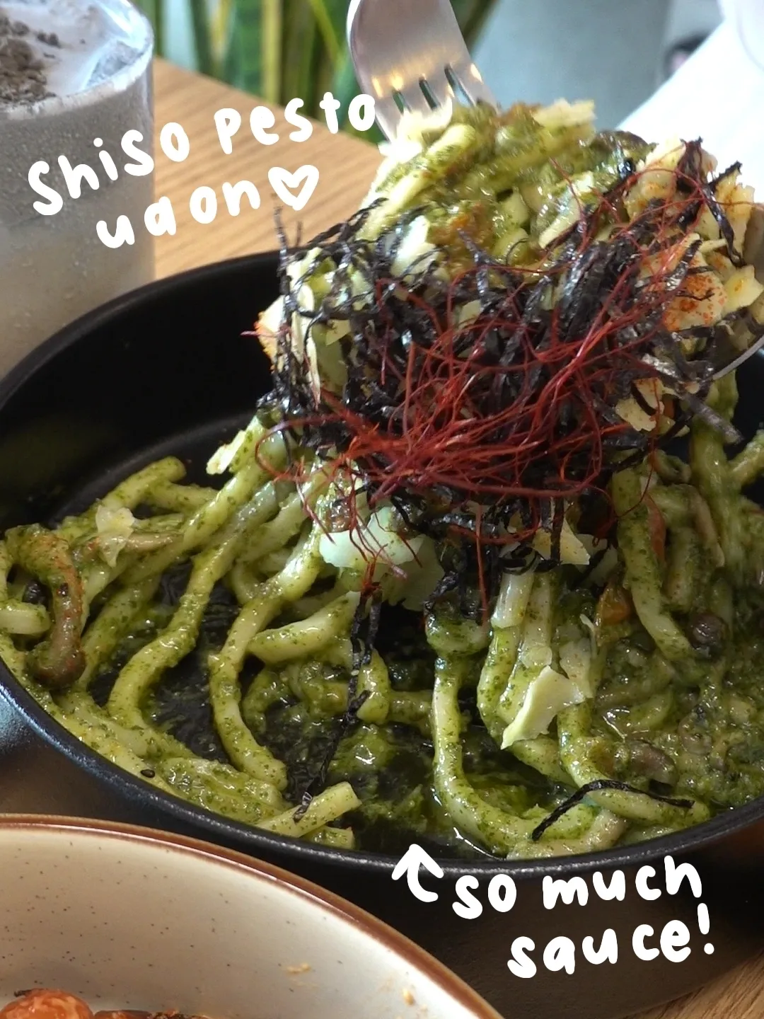 BEST kuro goma latte I've EVER tasted 😤 | Gallery posted by chloeeee ...