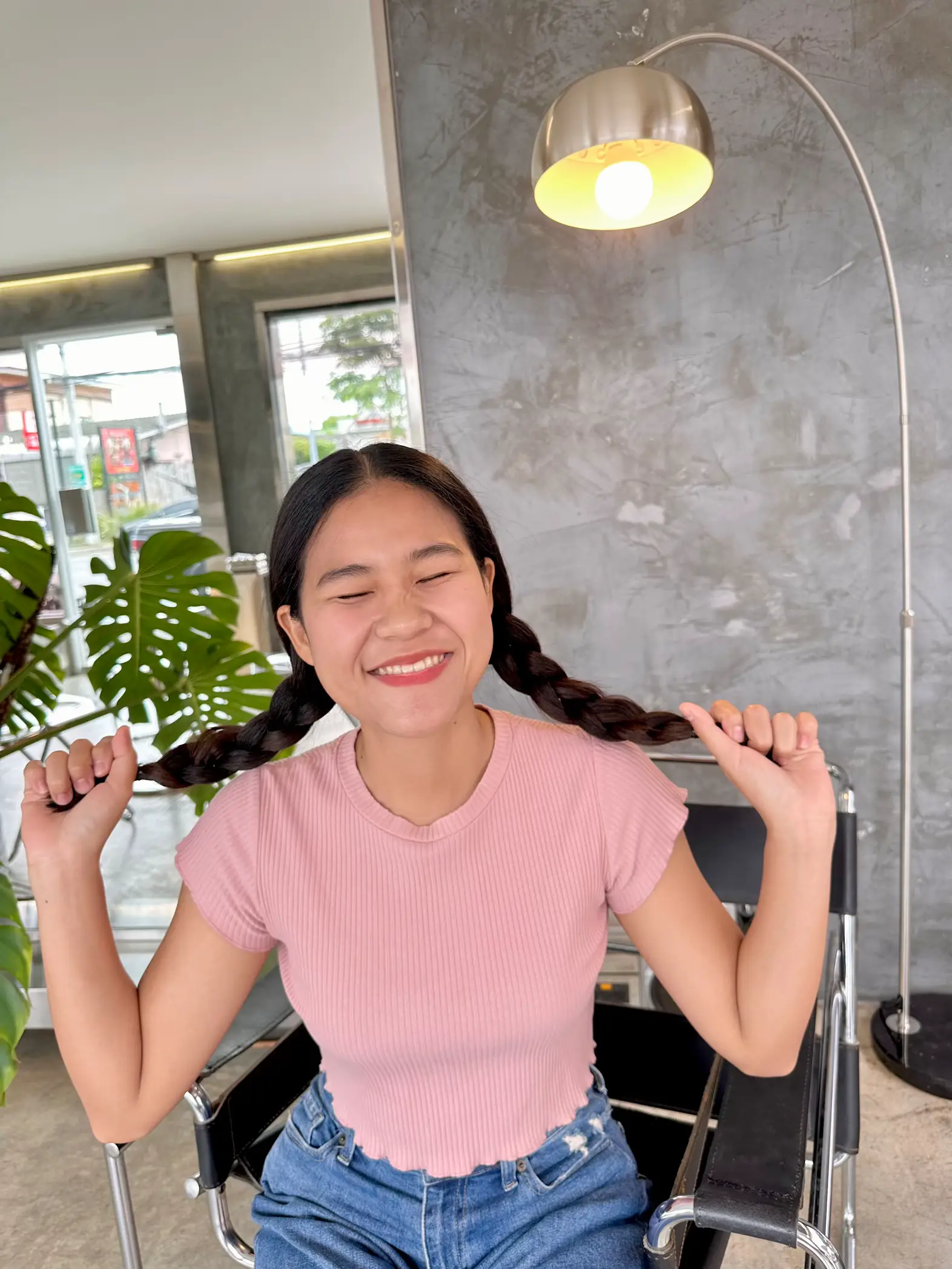 IN REAL LIFE คาเฟ่บางแสน | แกลเลอรีที่โพสต์โดย Prim | Lemon8