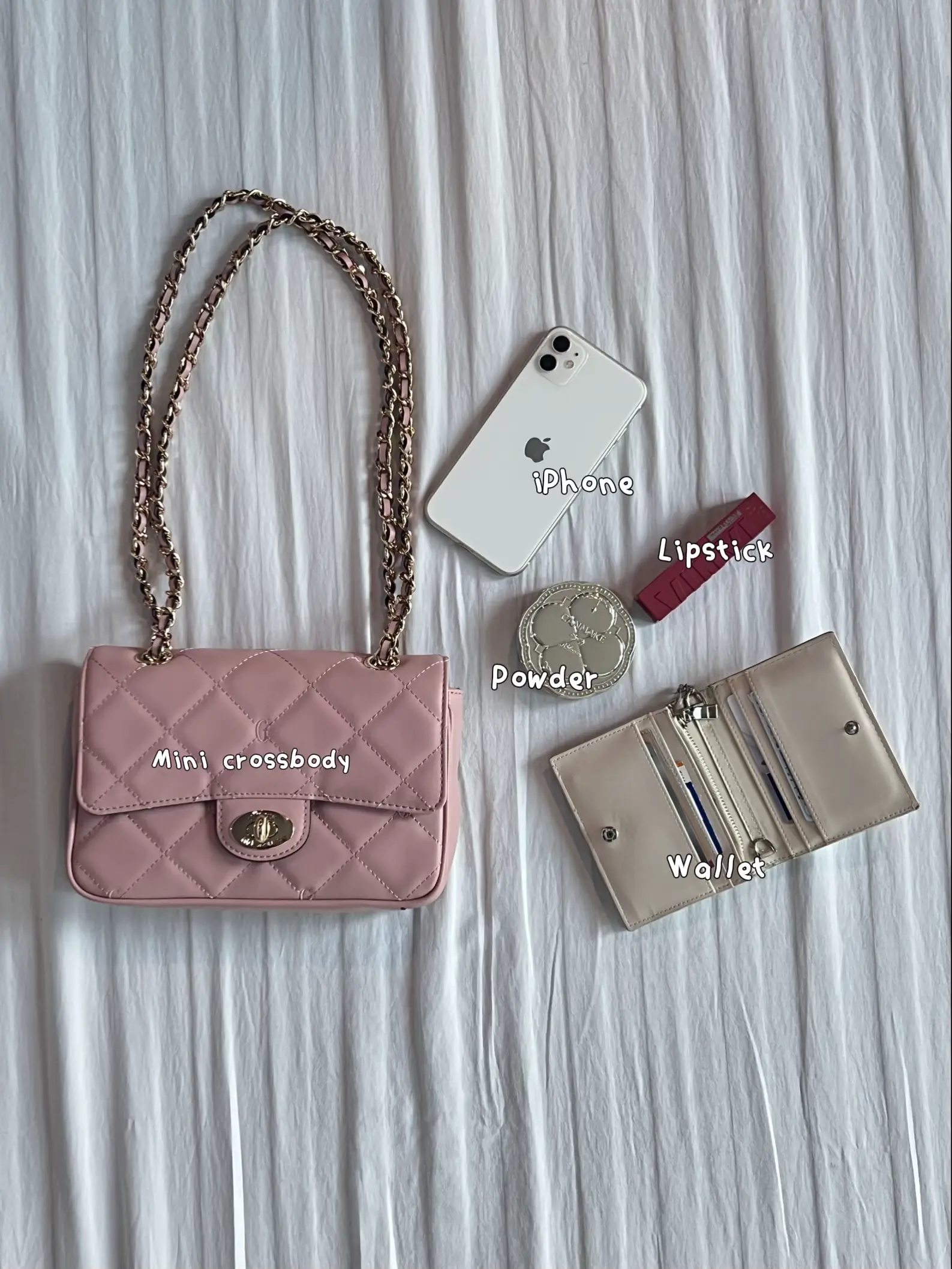 What’s in my bag? — ฉบับไอเท็มห้ามลืมม🎀 | แกลเลอรีที่โพสต์โดย beam beam | Lemon8