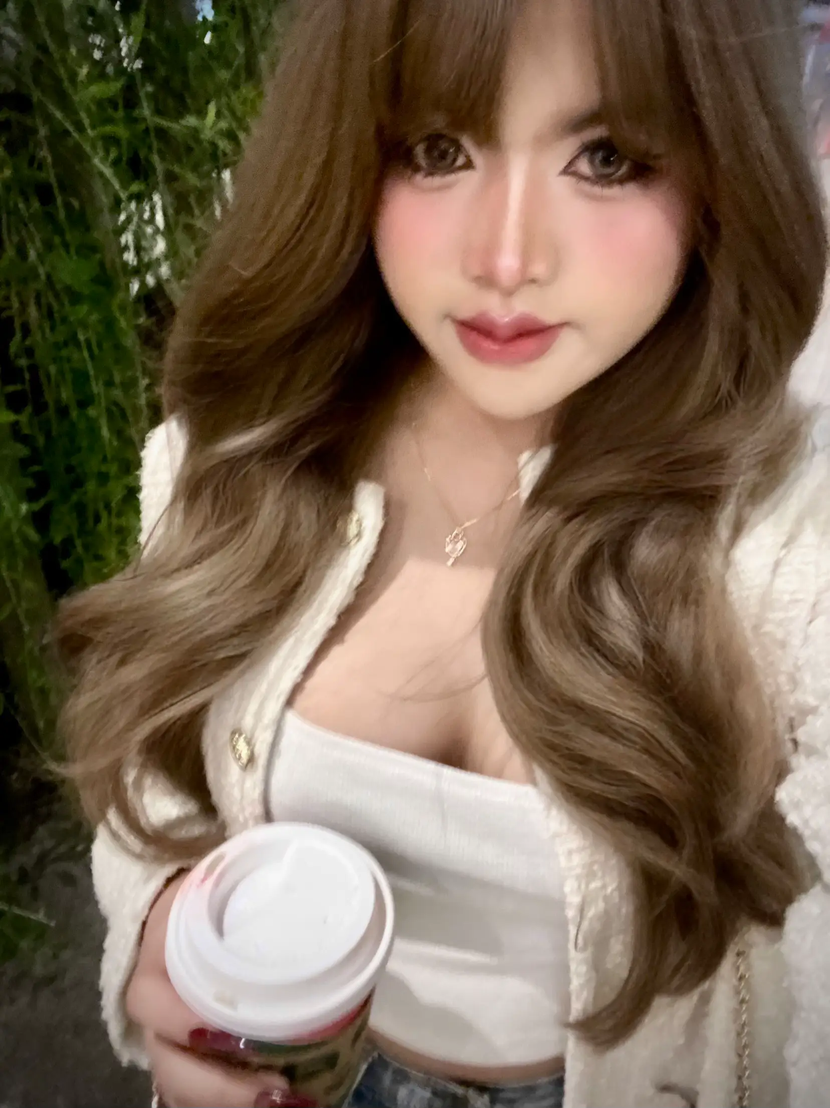 OOTD Merry Christmas 🧘🏾‍♀️🌺🍒🌴 | แกลเลอรีที่โพสต์โดย kj | Lemon8