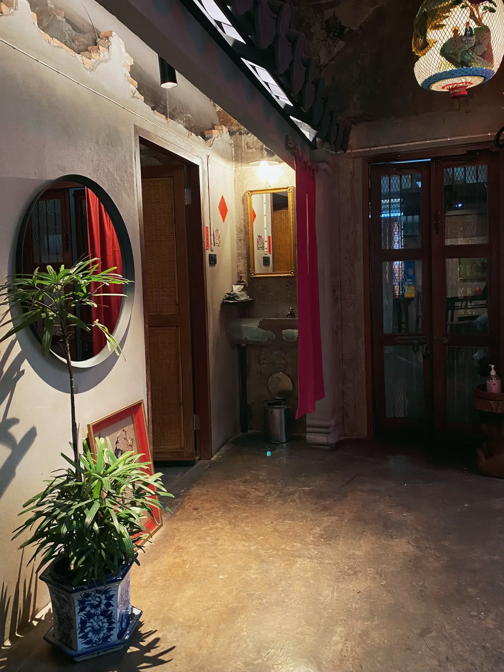 FAKAFEI คาเฟ่ต้อนรับตรุษจีน ย่านเยาวราช | แกลเลอรีที่โพสต์โดย 🐣หนิงหญิงเป็ด🐣 | Lemon8