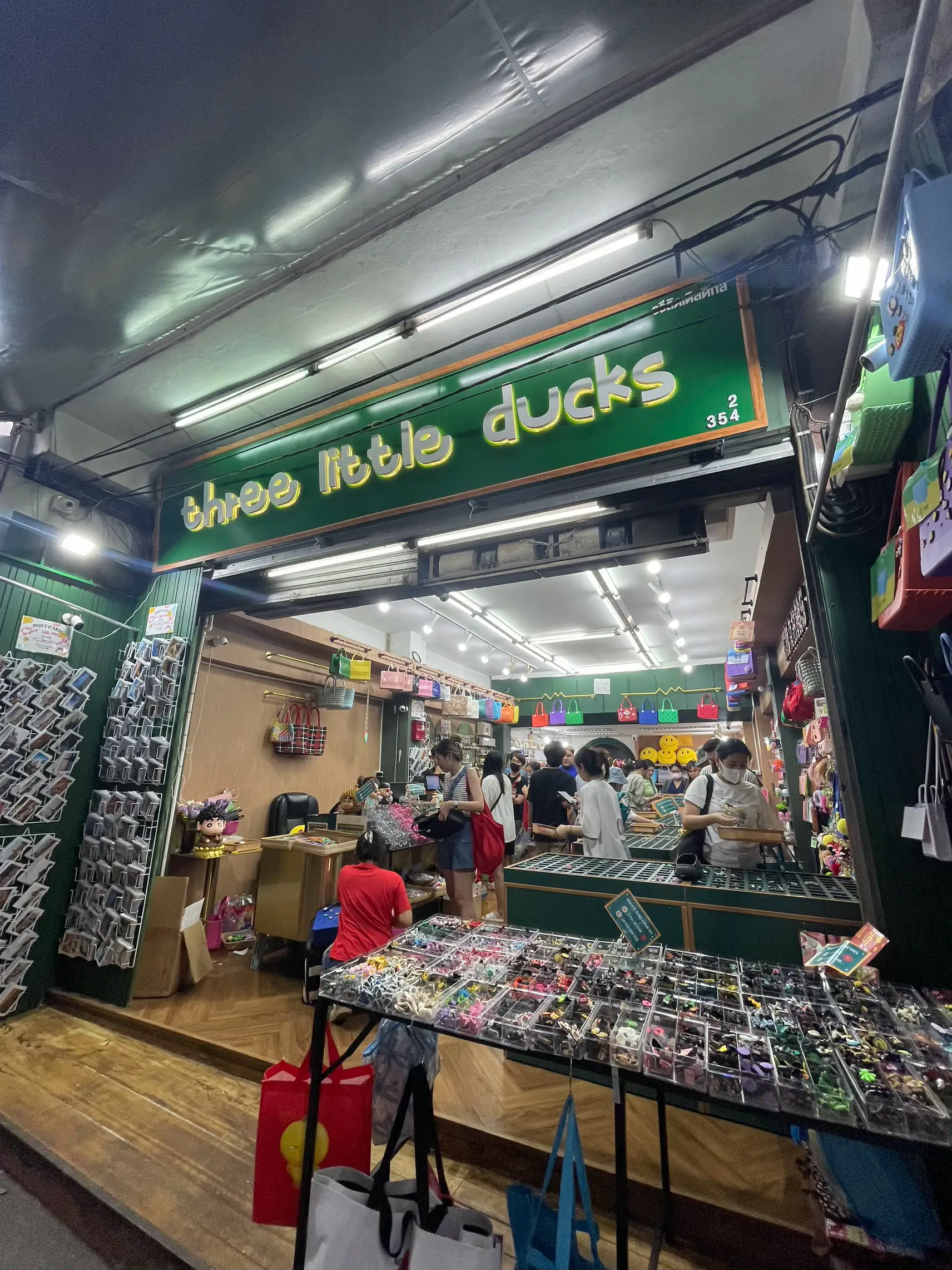 กระเป๋าที่เลือกสรรเองได้ 🎀👛 | แกลเลอรีที่โพสต์โดย jes. | Lemon8