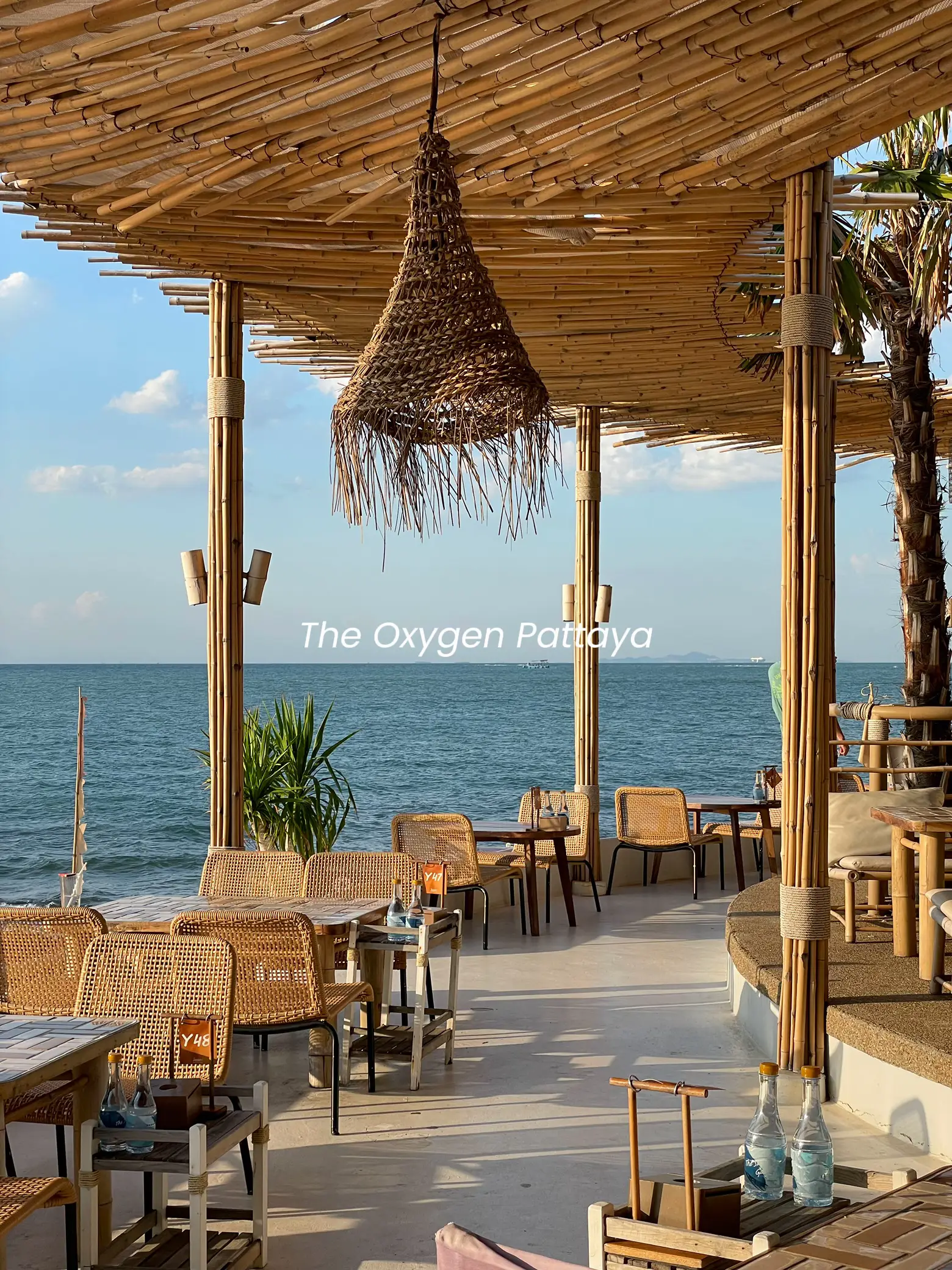 The Oxygen Pattaya - คาเฟ่ติดทะเลพัทยา 🌅 | แกลเลอรีที่โพสต์โดย aradazai ...