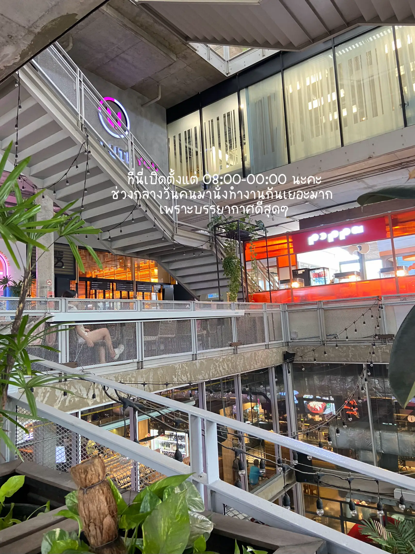 มาแฮ้งเอาท์สุดชิลที่ The Commons Thonglor | แกลเลอรีที่โพสต์โดย Mookie | Lemon8