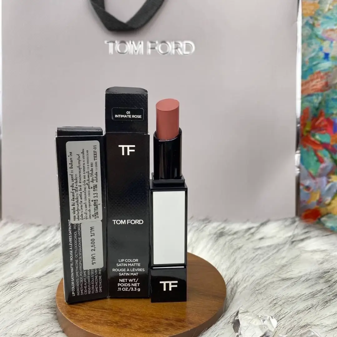 Tom Ford ลิปสติก Lip Satin Matte-01 Intimate Rose | แกลเลอรีที่โพสต์โดย Hive Beauty | Lemon8