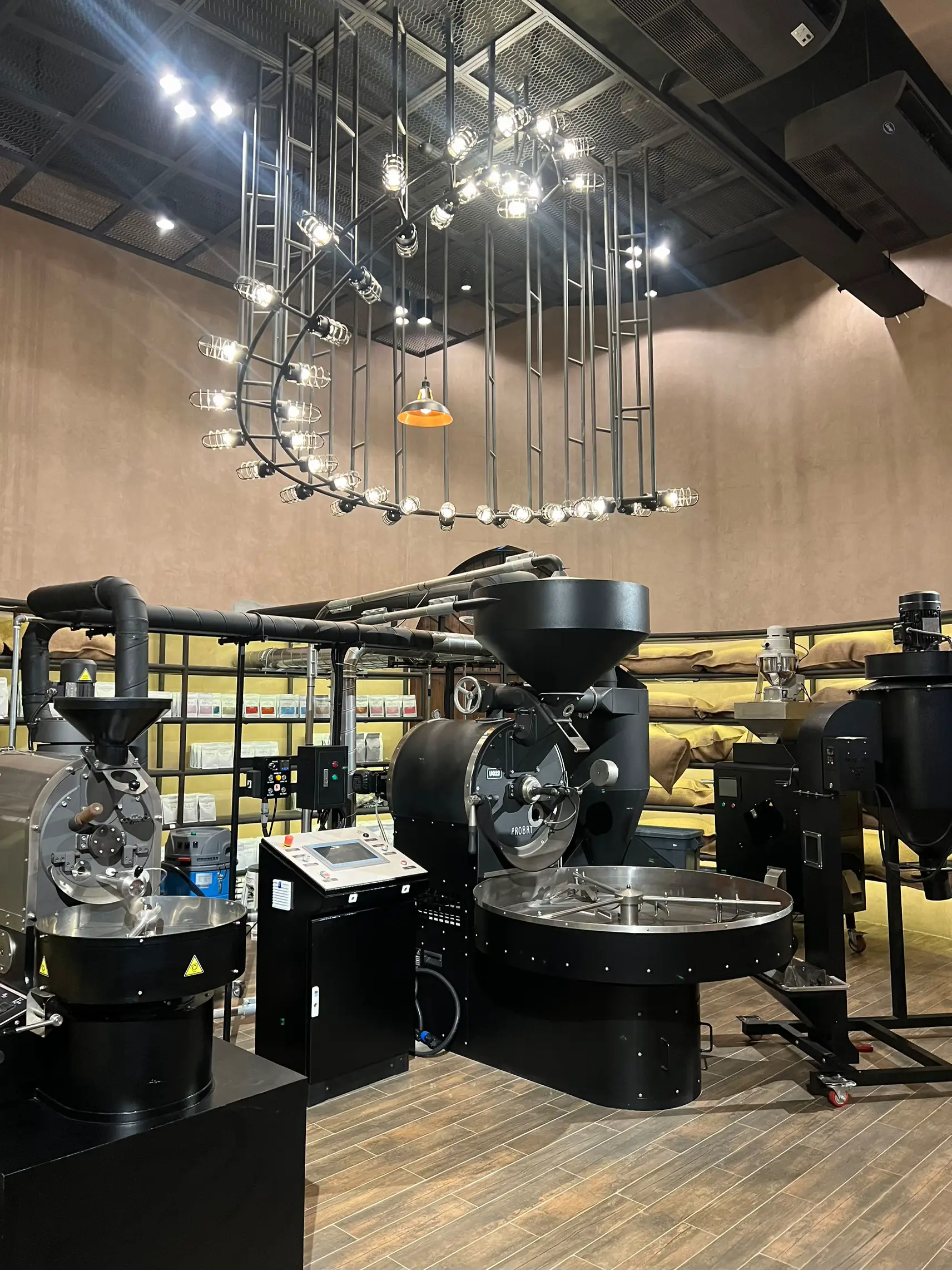 ณิธาน Coffee's Tale พัทยา | แกลเลอรีที่โพสต์โดย Chill with Ae | Lemon8