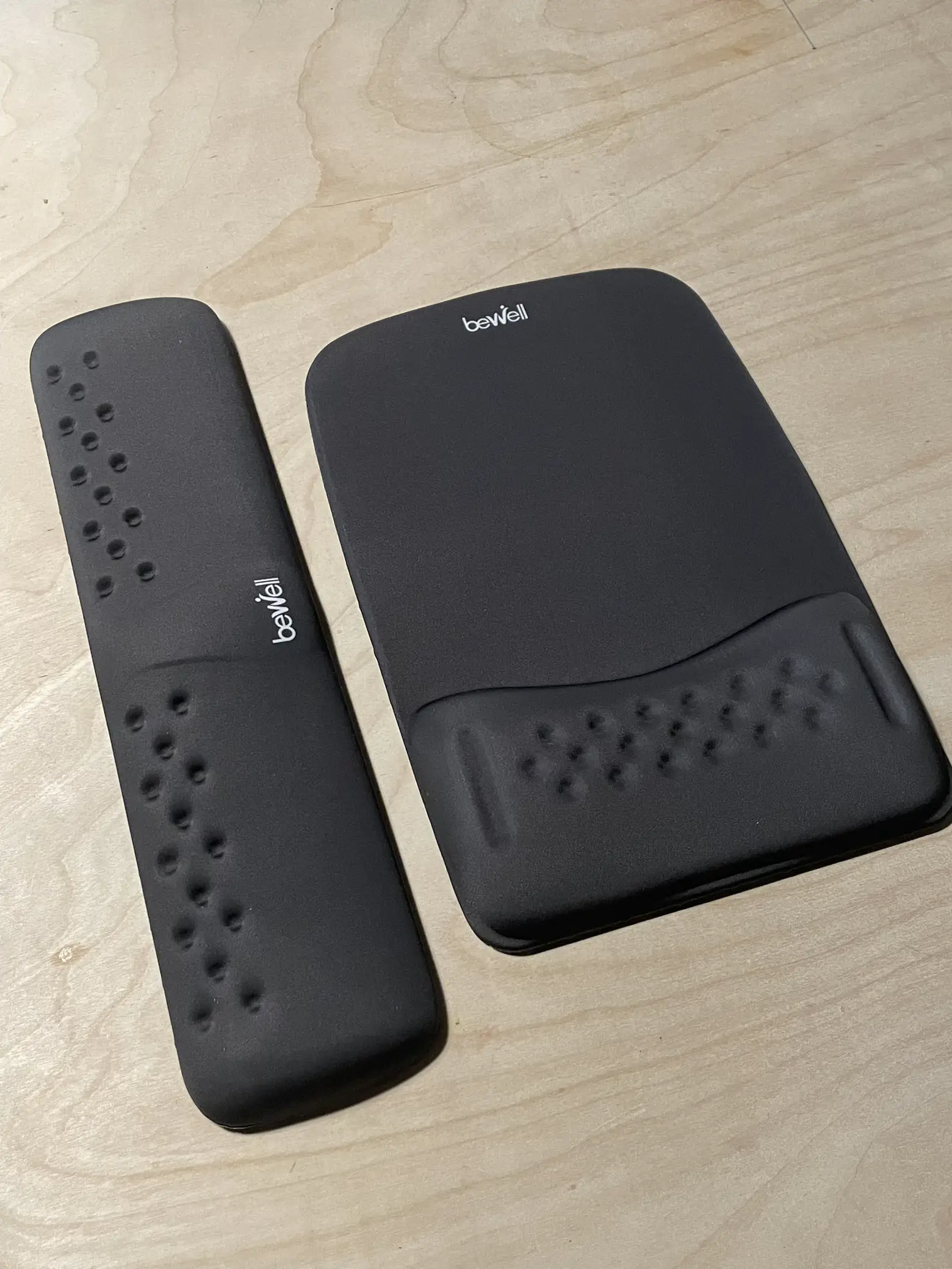 เสียเงินไม่ว่าเสียสุขภาพไม่ได้ Bewell เซ็ตแผ่นรองเม้าส์ | แกลเลอรีที่โพสต์โดย aatomcus | Lemon8