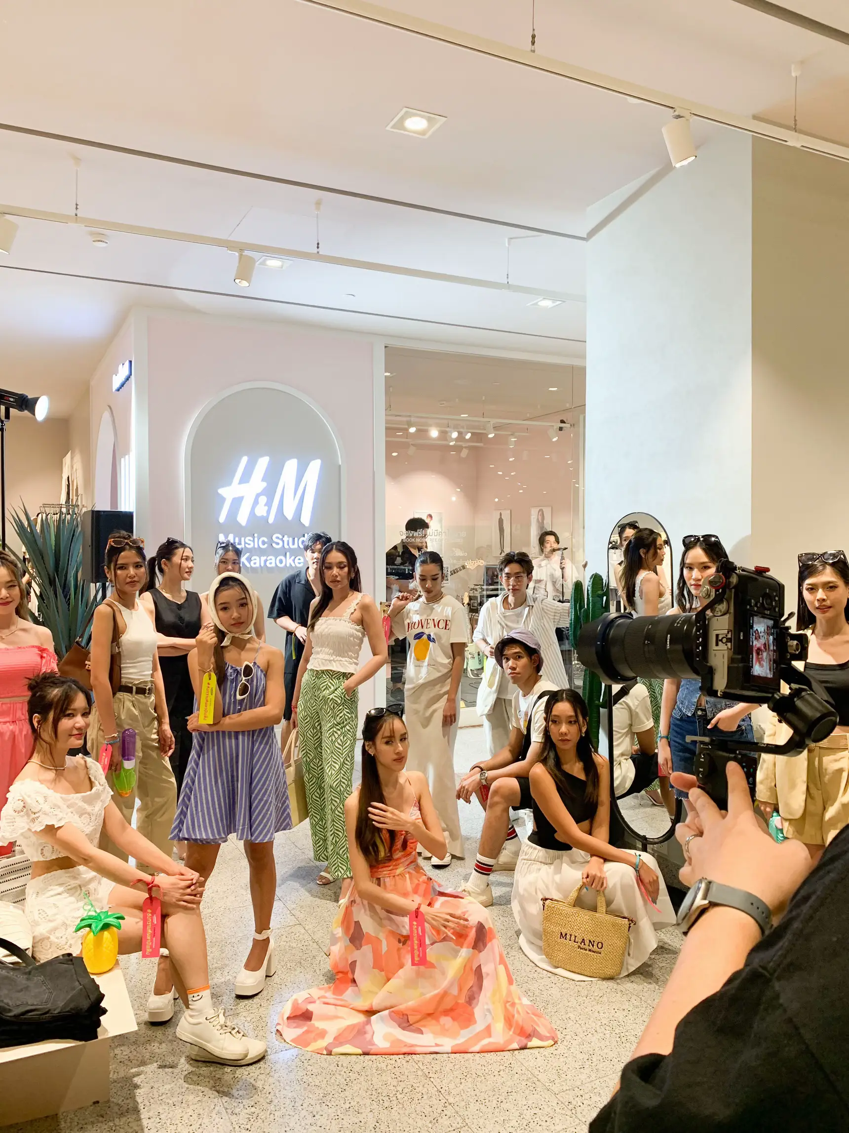 Fashion Show! Lemon8 x Central เปิดประสบการณ์ใหม่!🍋 | แกลเลอรีที่โพสต์โดย Jun Imai | Lemon8