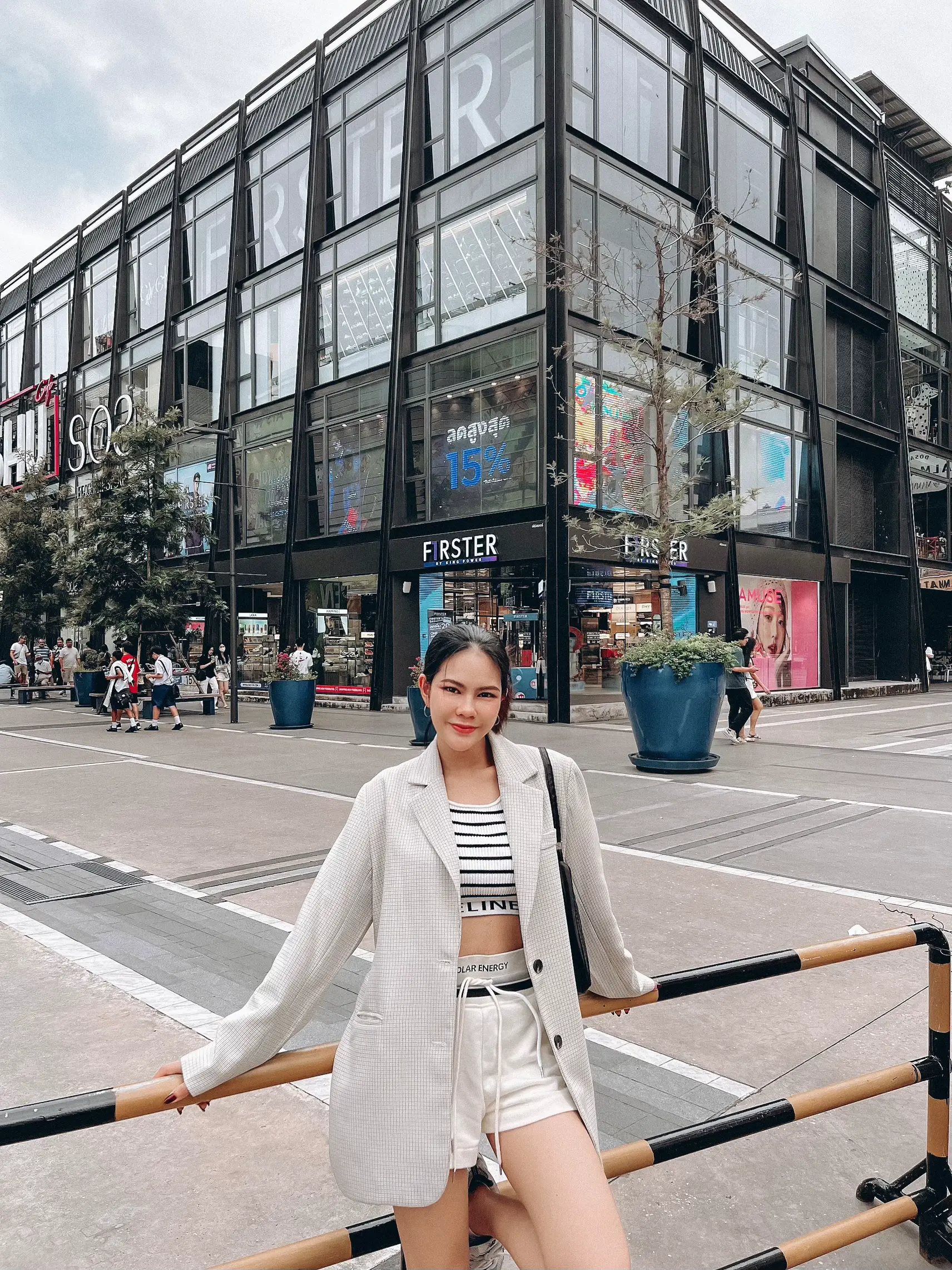 มุมถ่ายรูป สยามสแควร์ ซอย 7 | แกลเลอรีที่โพสต์โดย Aphinya Polly | Lemon8