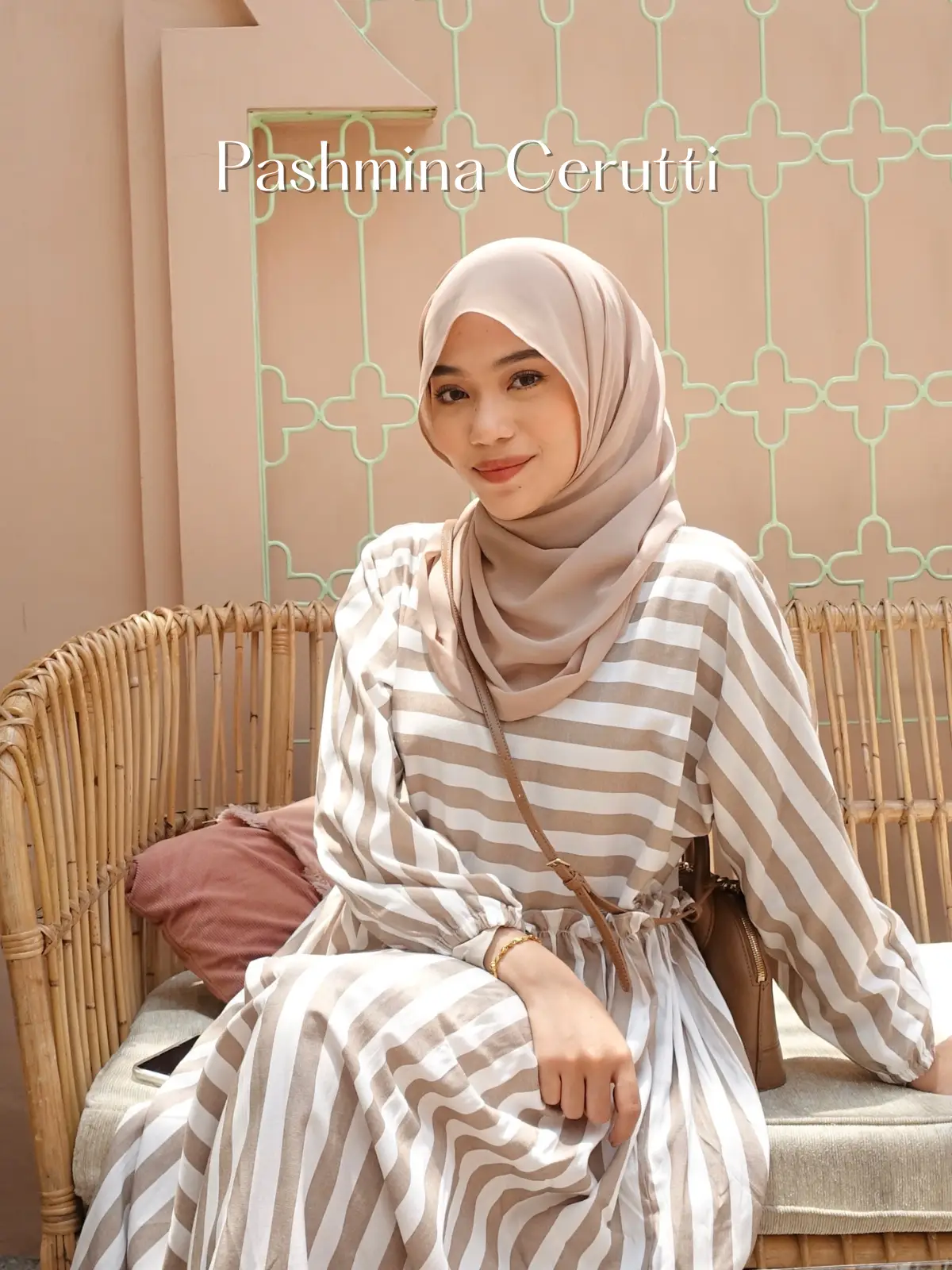3 Jenis Pashmina yang wajib kamu punya!!🎀 | Galeri diposting oleh Nisya Istifani | Lemon8