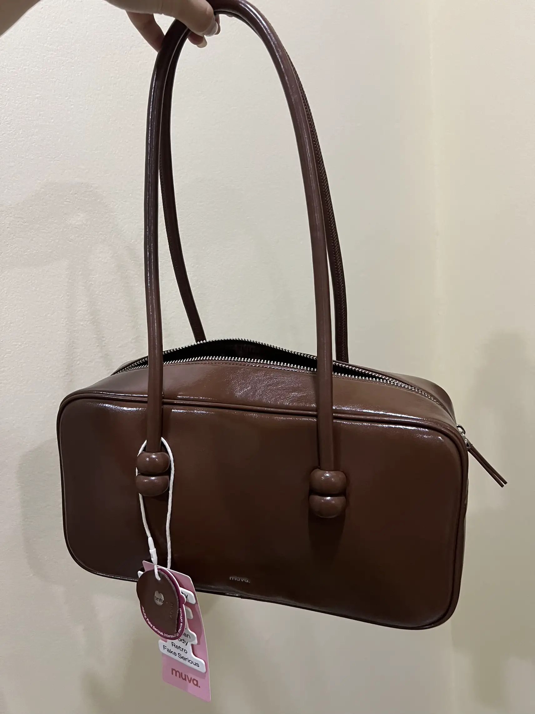 Muva bag must have item !!! | แกลเลอรีที่โพสต์โดย e.v.e 👀💖 | Lemon8