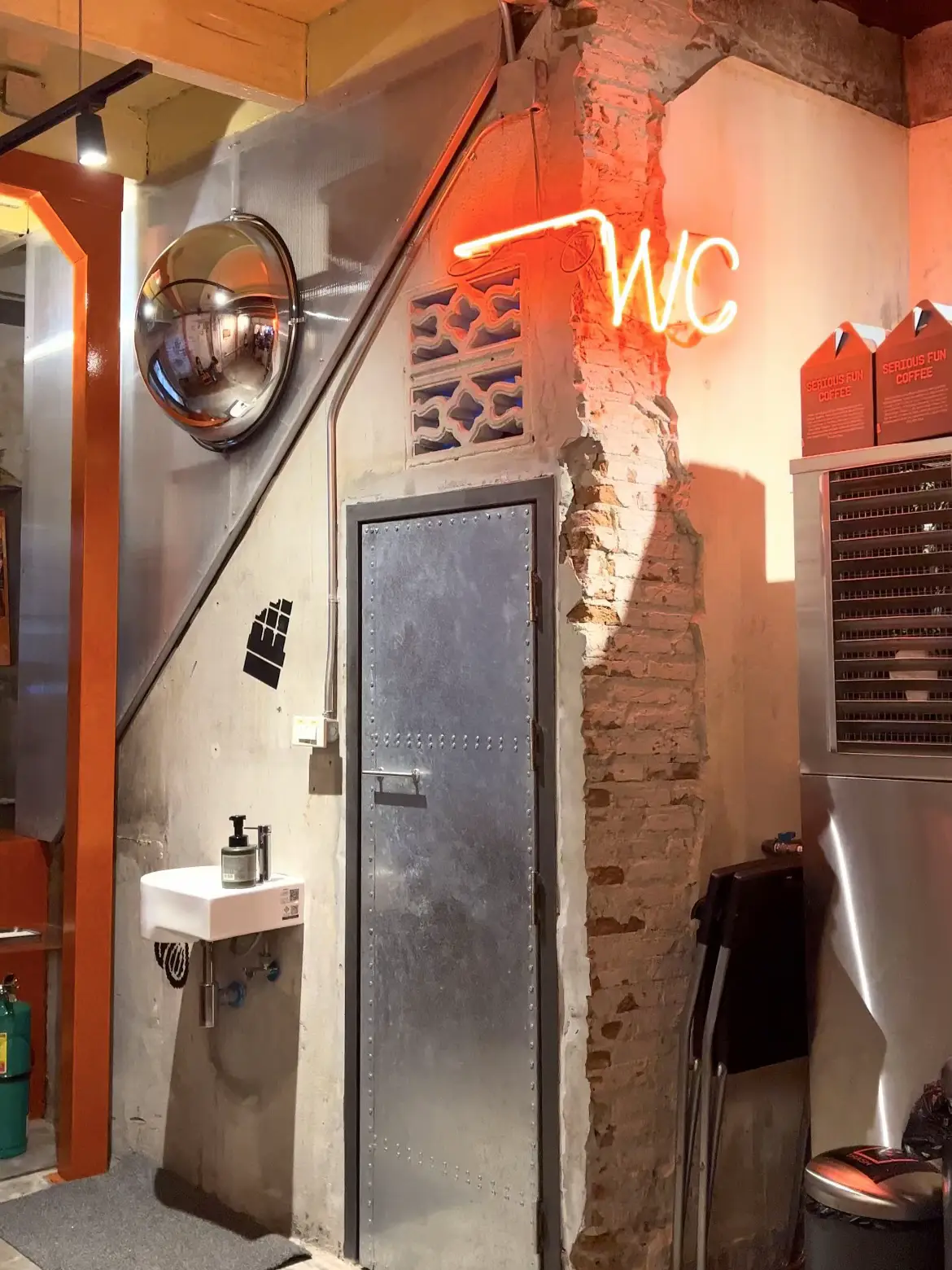 Local Boy Coffee 📍ทรงวาด | แกลเลอรีที่โพสต์โดย NAMPHUENG.JLK | Lemon8