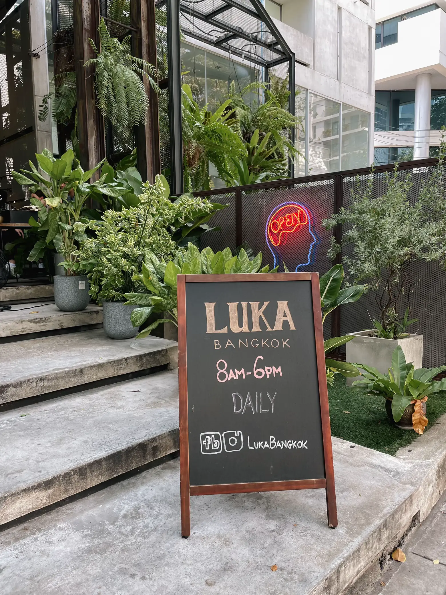 Luka Cafe : brunch ฟีลเมืองนอก ย่านสีลม ☕️🥗🥪🥯 | แกลเลอรีที่โพสต์โดย ...