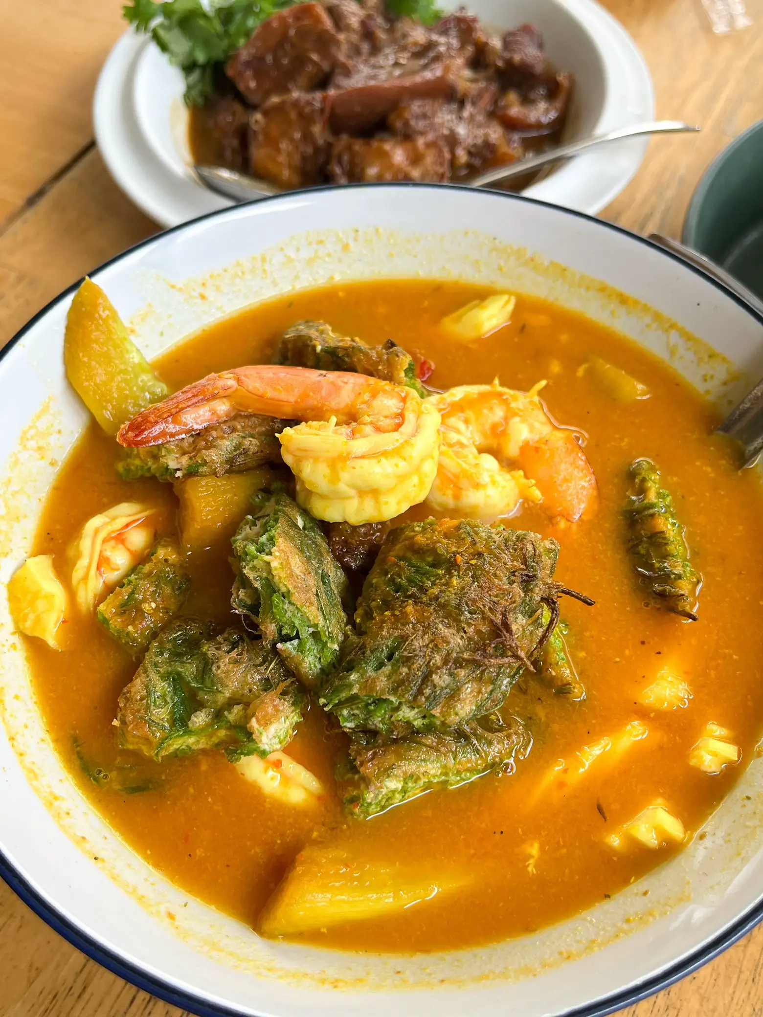 อีกหนึ่งร้านภูเก็ตที่อร่อยถึงเครื่องมาก! | แกลเลอรีที่โพสต์โดย hz_llii | Lemon8