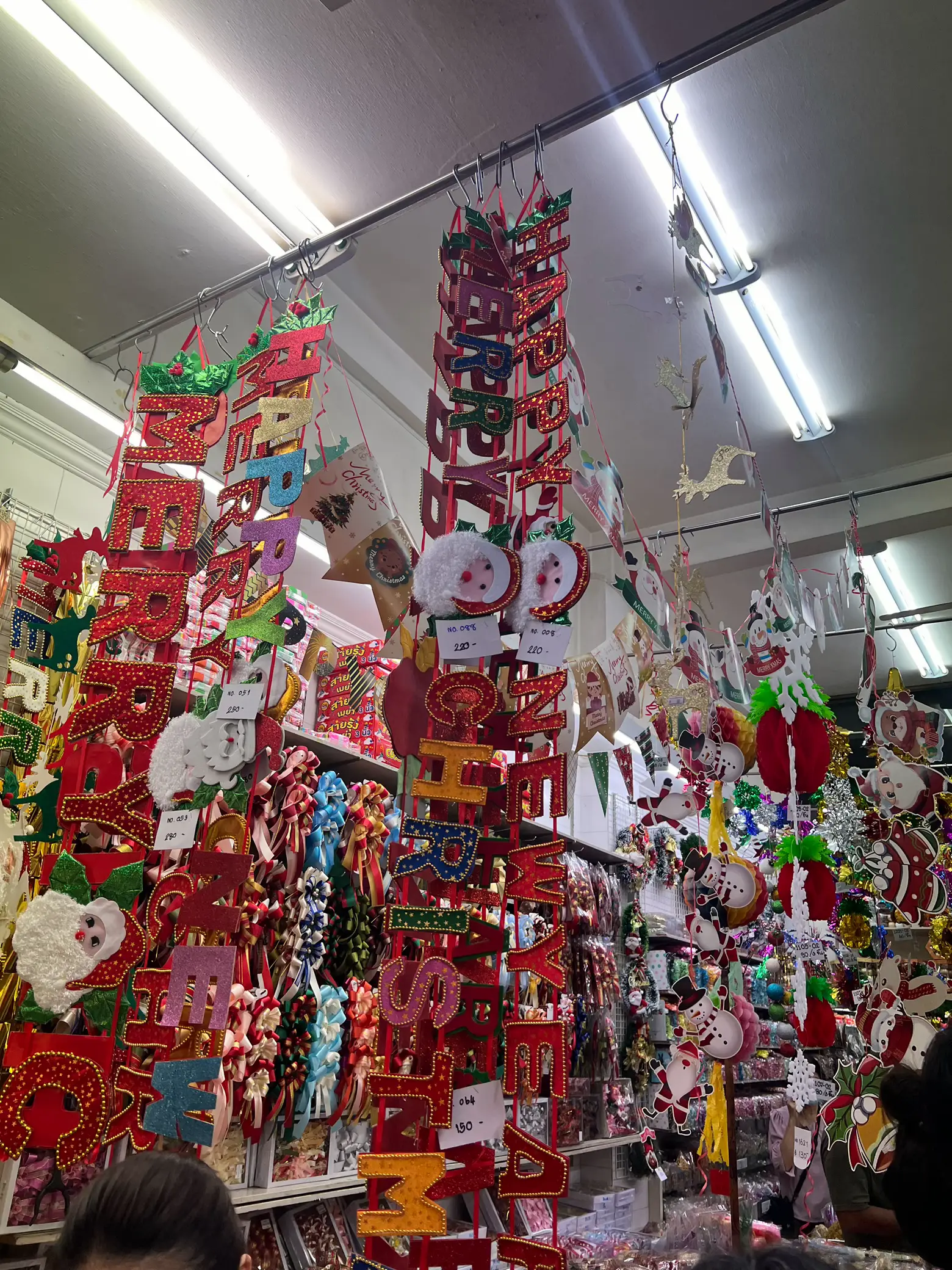 🎄อัพเดทสำเพ็งกลางวันของตกแต่งงช่วงคริสมาส | แกลเลอรีที่โพสต์โดย Pu.ni | Lemon8