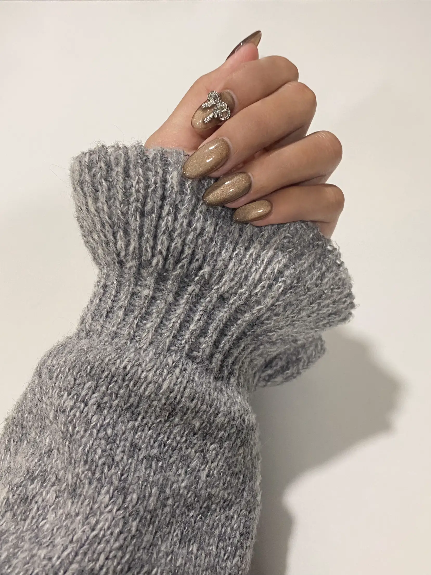 รีวิวร้านทำเล็บใกล้ MRT ลาดพร้าว101 (สายสีเหลือง) | แกลเลอรีที่โพสต์โดย bow.saranya | Lemon8