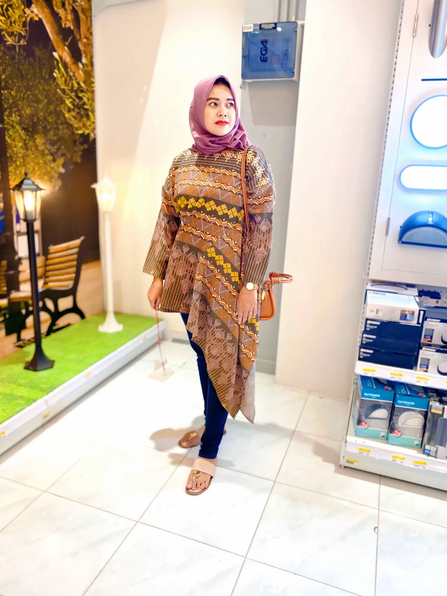 Atasan motif 🤣 | Galeri diposting oleh Kawa_ | Lemon8