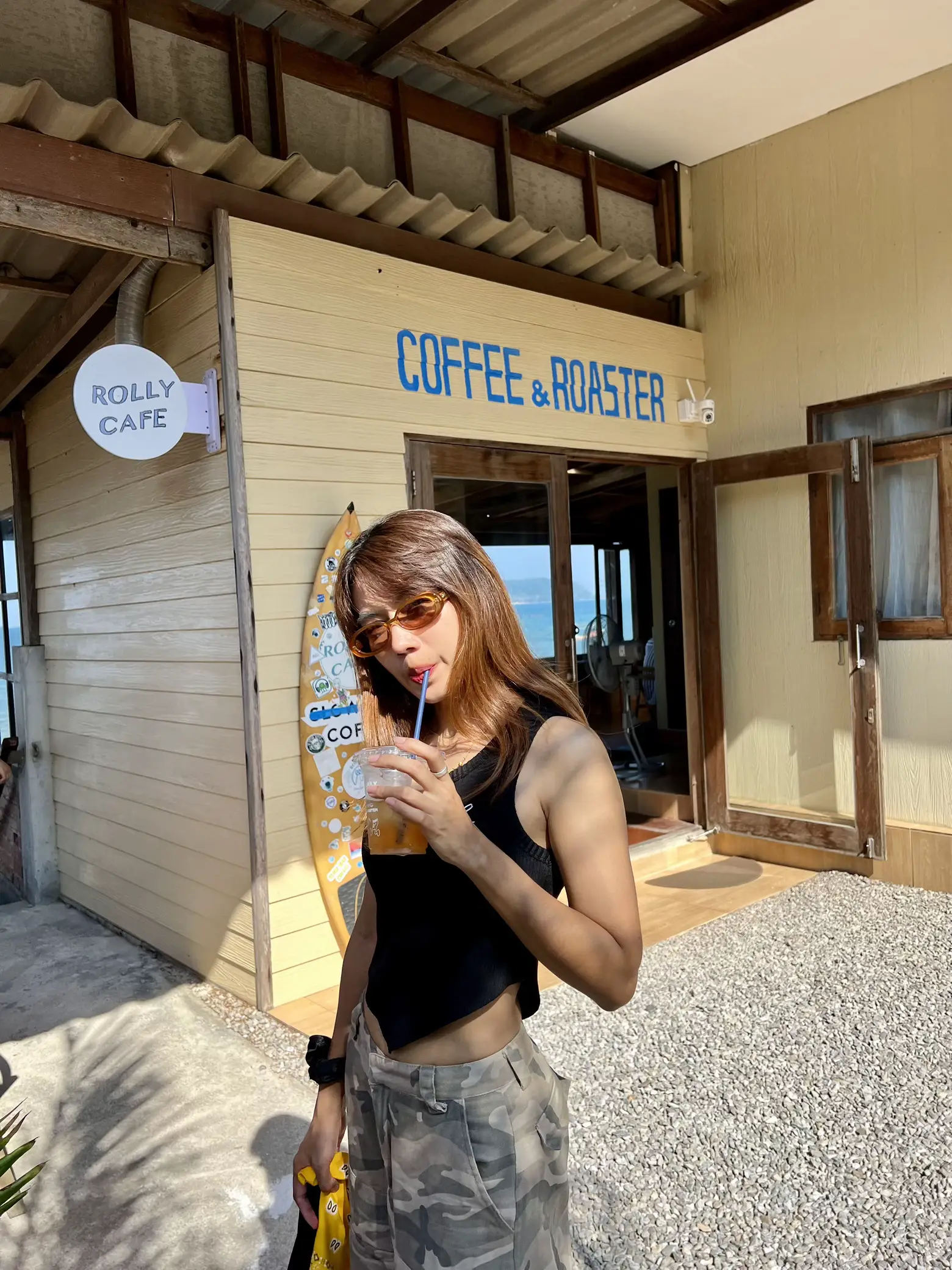 🍋Rolly cafe 📍มุมถ่ายรูปสุดปัง📸 | แกลเลอรีที่โพสต์โดย SuNicksa | Lemon8