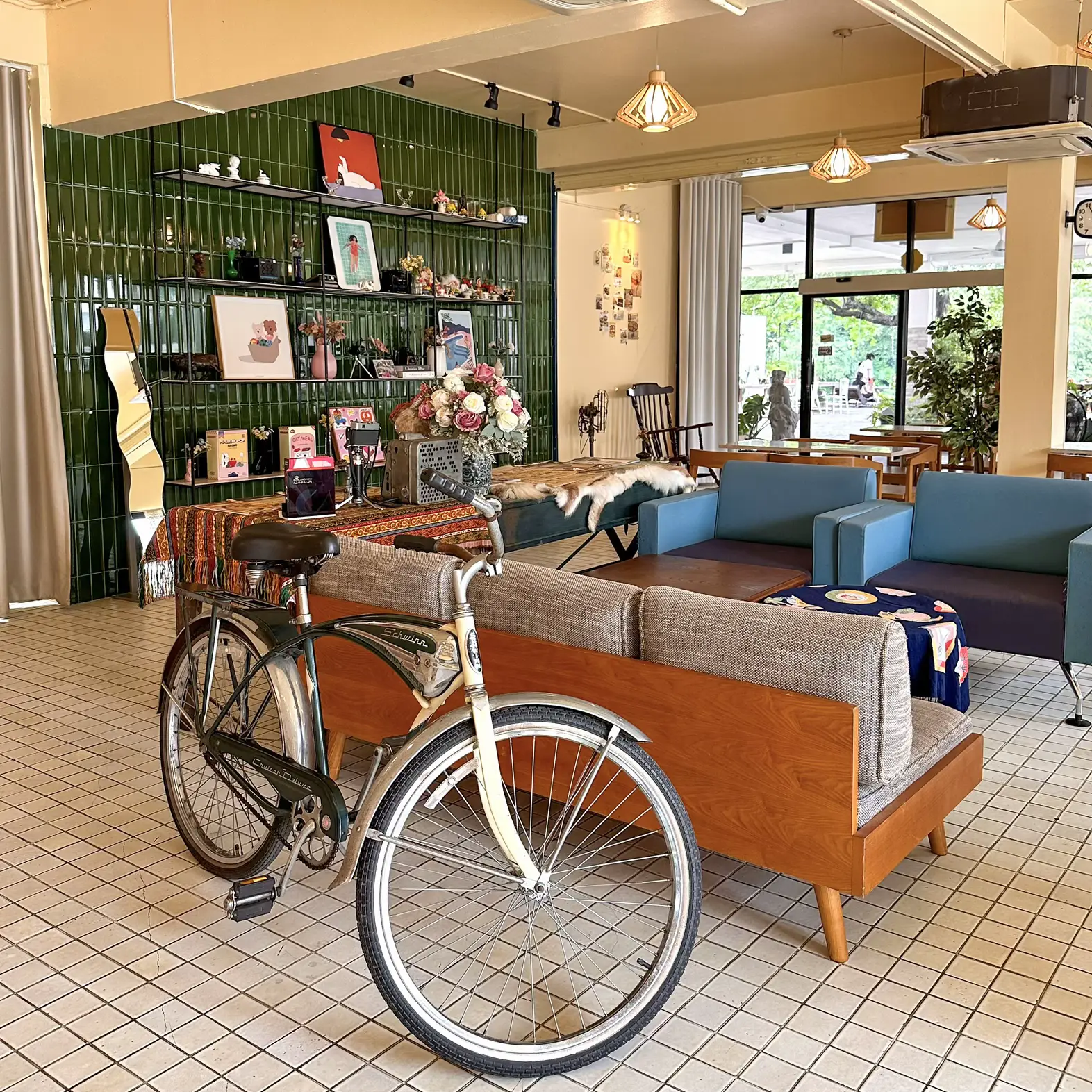 คาเฟ่ติดแม่น้ำป่าสัก ใจกลางเมืองสระบุรี🍃🏠 | แกลเลอรีที่โพสต์โดย On the ...