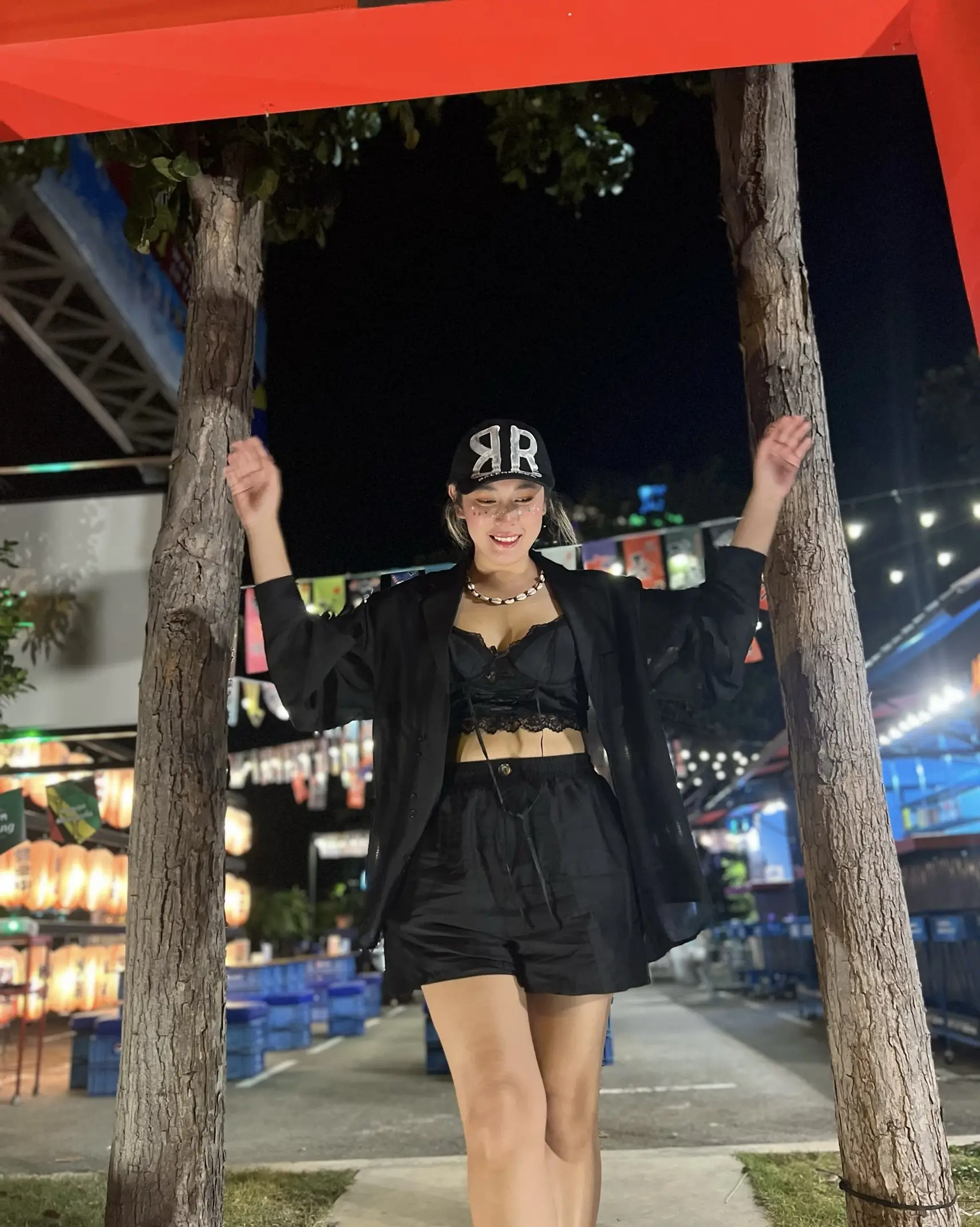 ร้านนั่งชิล กินดื่ม หัวหิน | แกลเลอรีที่โพสต์โดย Sarisa | Lemon8