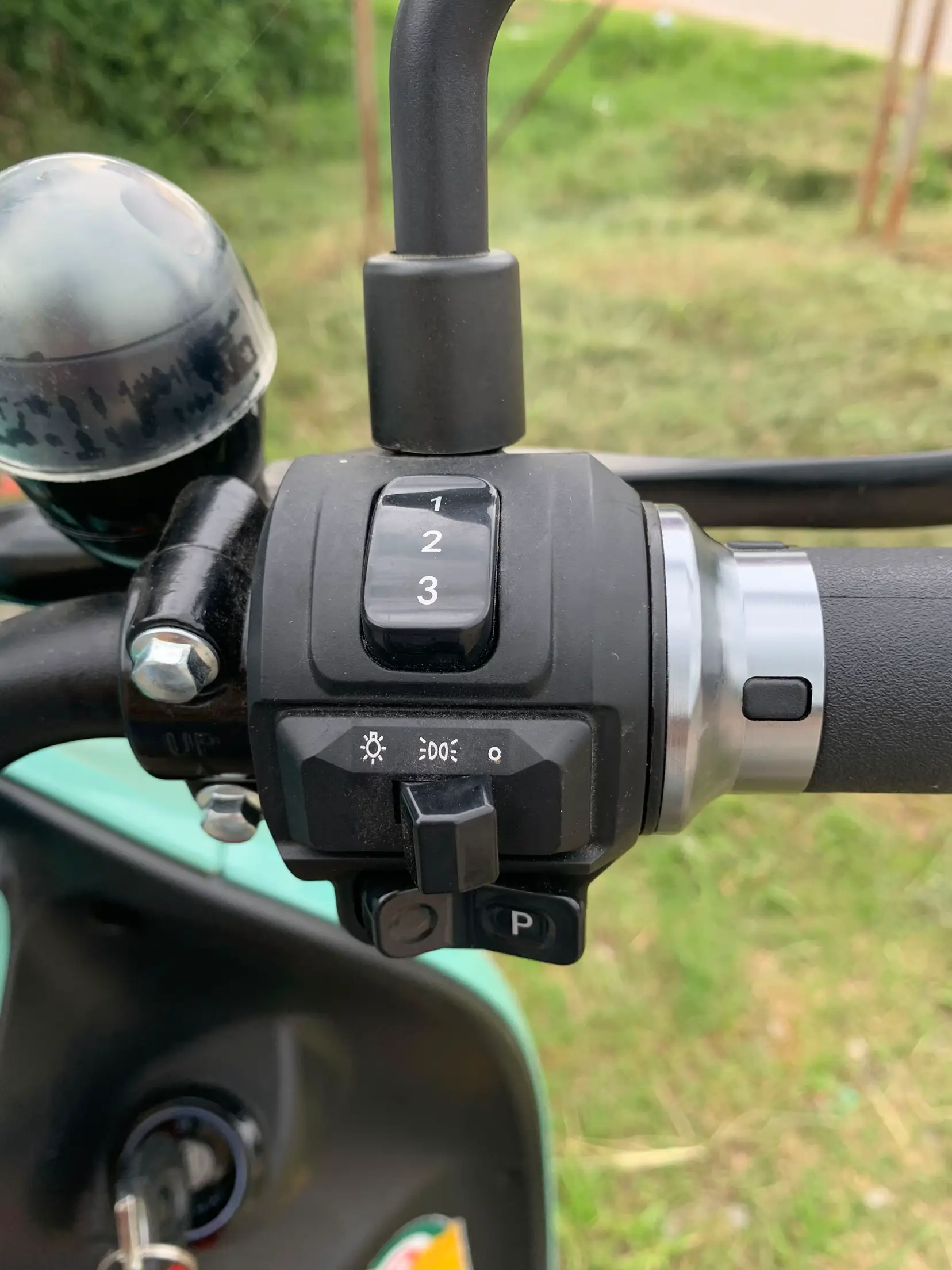 รถไฟฟ้า DECO รุ่น Sofia | แกลเลอรีที่โพสต์โดย Puii.Suttida | Lemon8