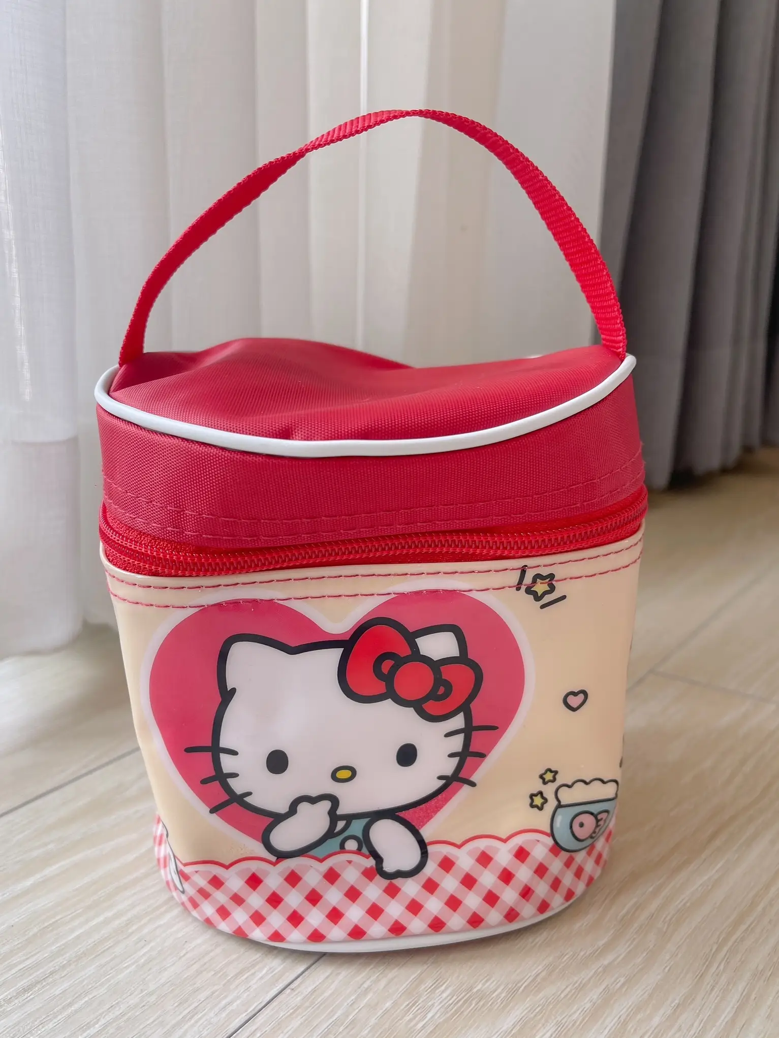 Meiji bulgaria x Hello kitty ️ | แกลเลอรีที่โพสต์โดย Natcha C. | Lemon8