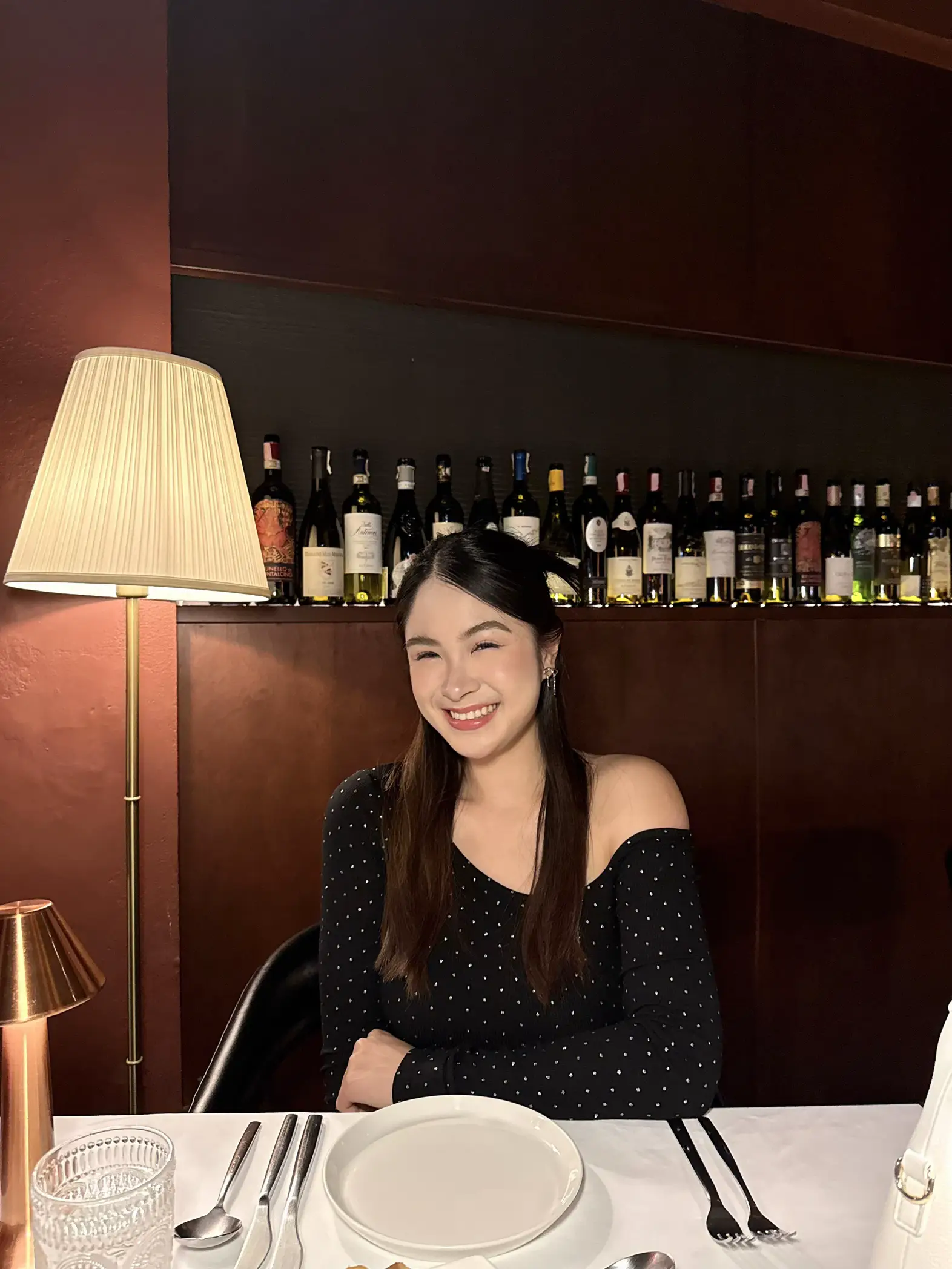 Jojo’s wine & bar ร้านดินเนอร์มู้ดอบอุ่นมาก🖤 | แกลเลอรีที่โพสต์โดย Mya Boonnalin | Lemon8