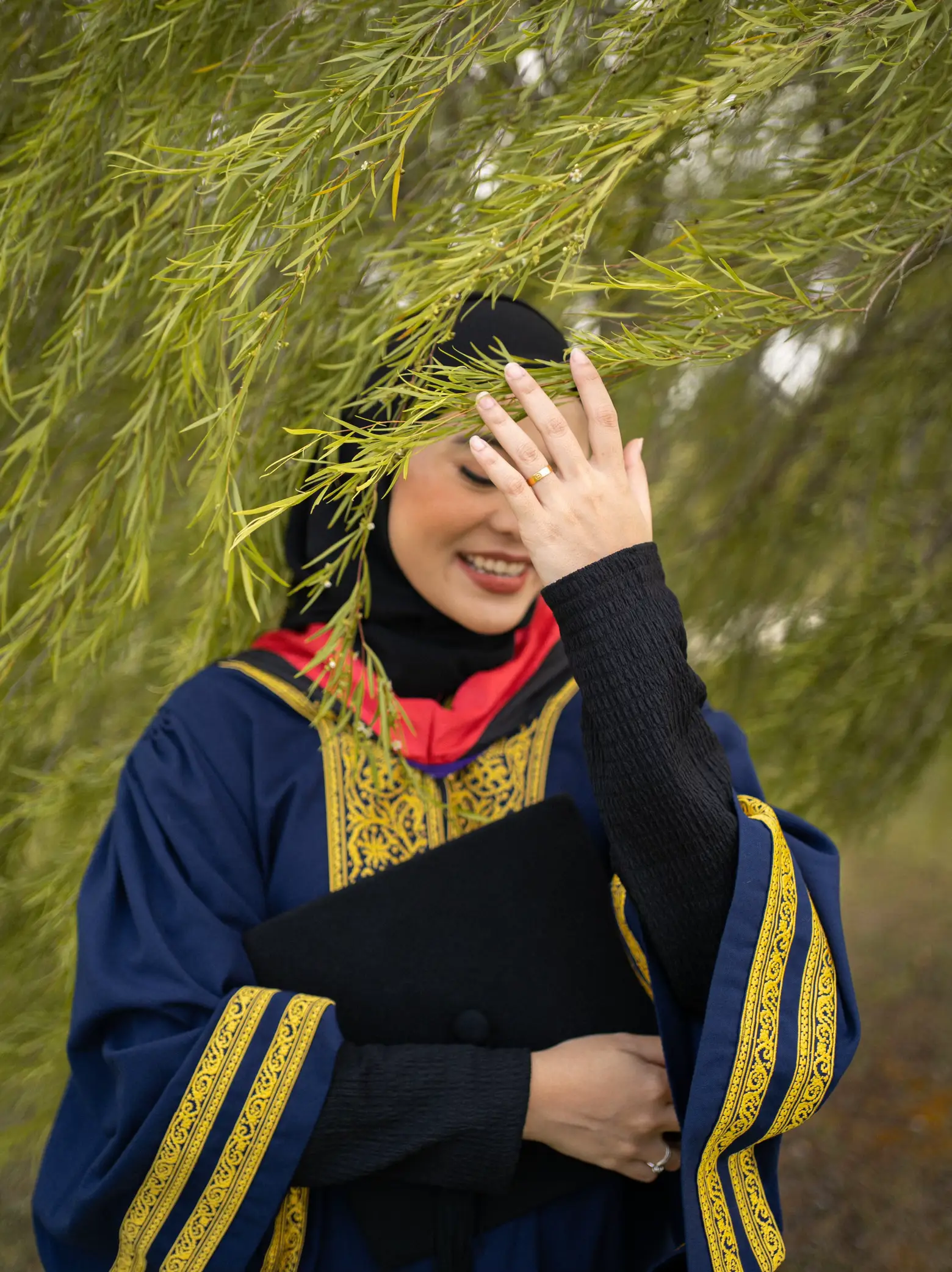 Pre Convocation Shoot Ideas | Galeri disiarkan oleh qissyazid | Lemon8
