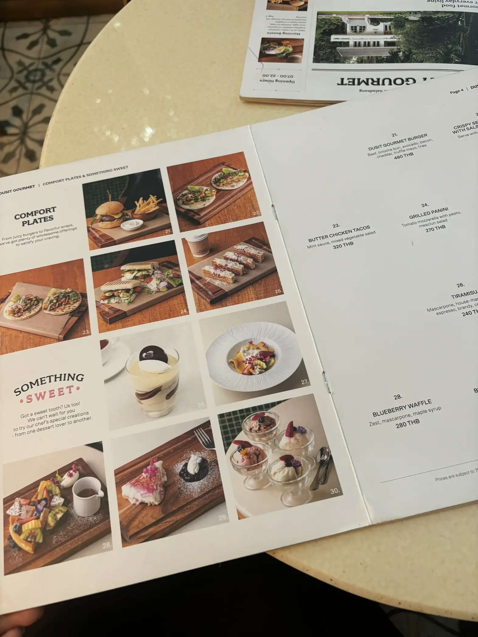 Dusit Gourmet คาเฟ่ไวบ์ดีกลางเมืองย่านสีลม 🍵🥯 | แกลเลอรีที่โพสต์โดย ...