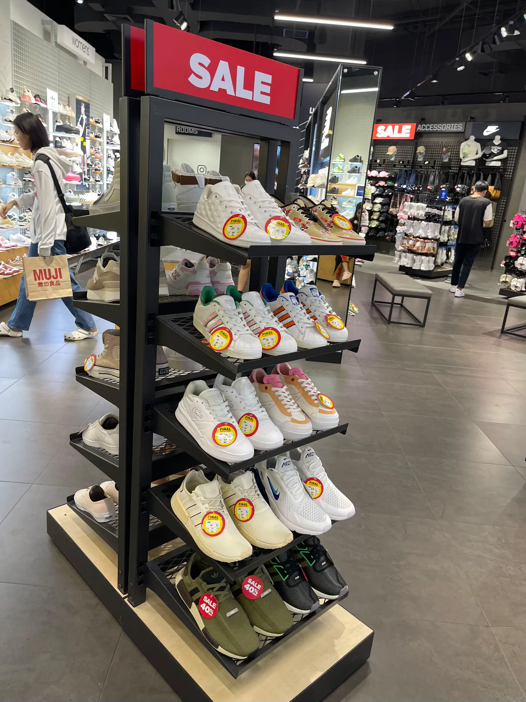 NB 327 ที่ JD ฟิวเจอร์พาร์ครังสิต👟 | แกลเลอรีที่โพสต์โดย Tammy450 | Lemon8