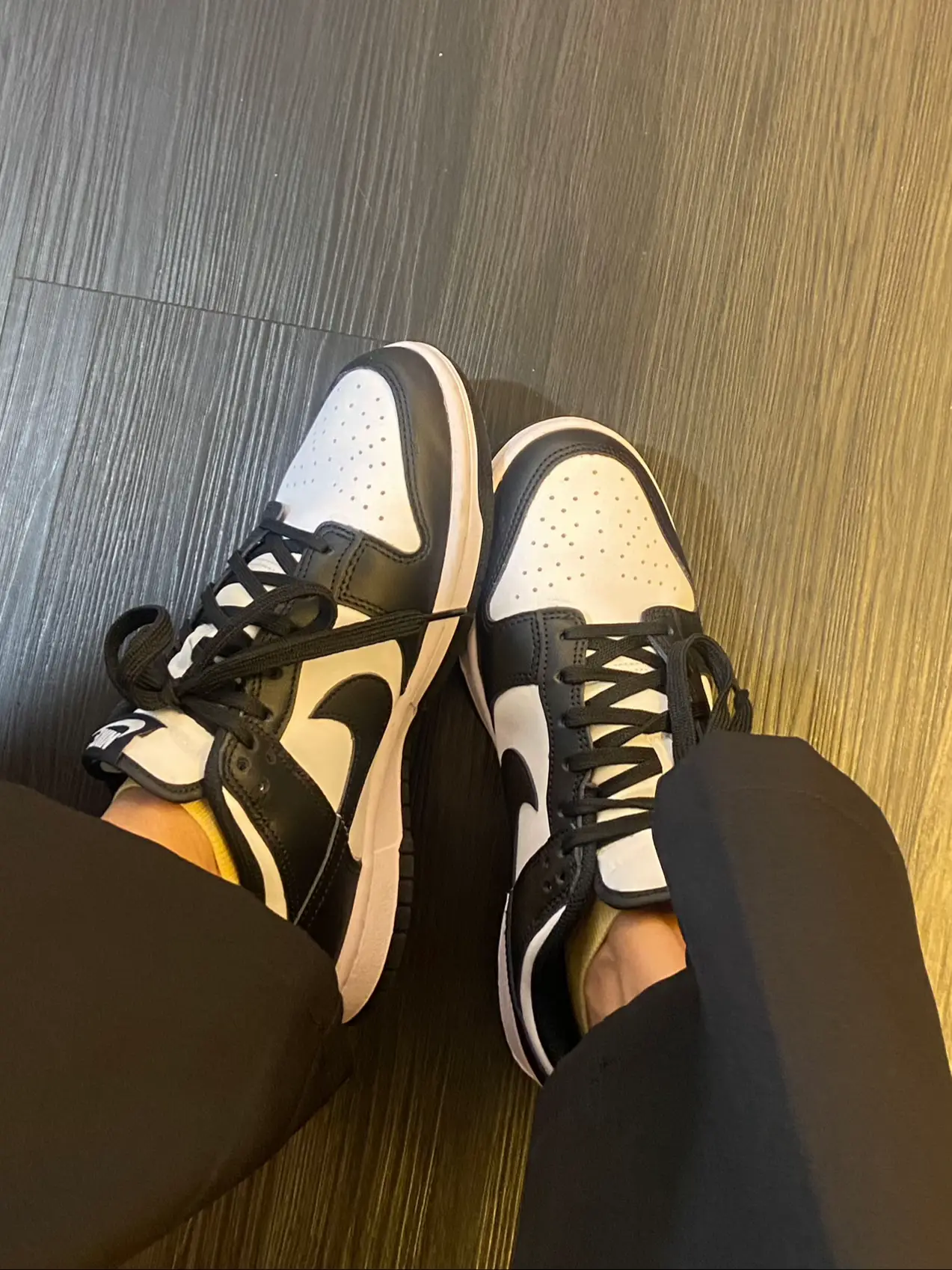 nike dunk low panda 🐼 | แกลเลอรีที่โพสต์โดย ความสุขของมุกๆ | Lemon8