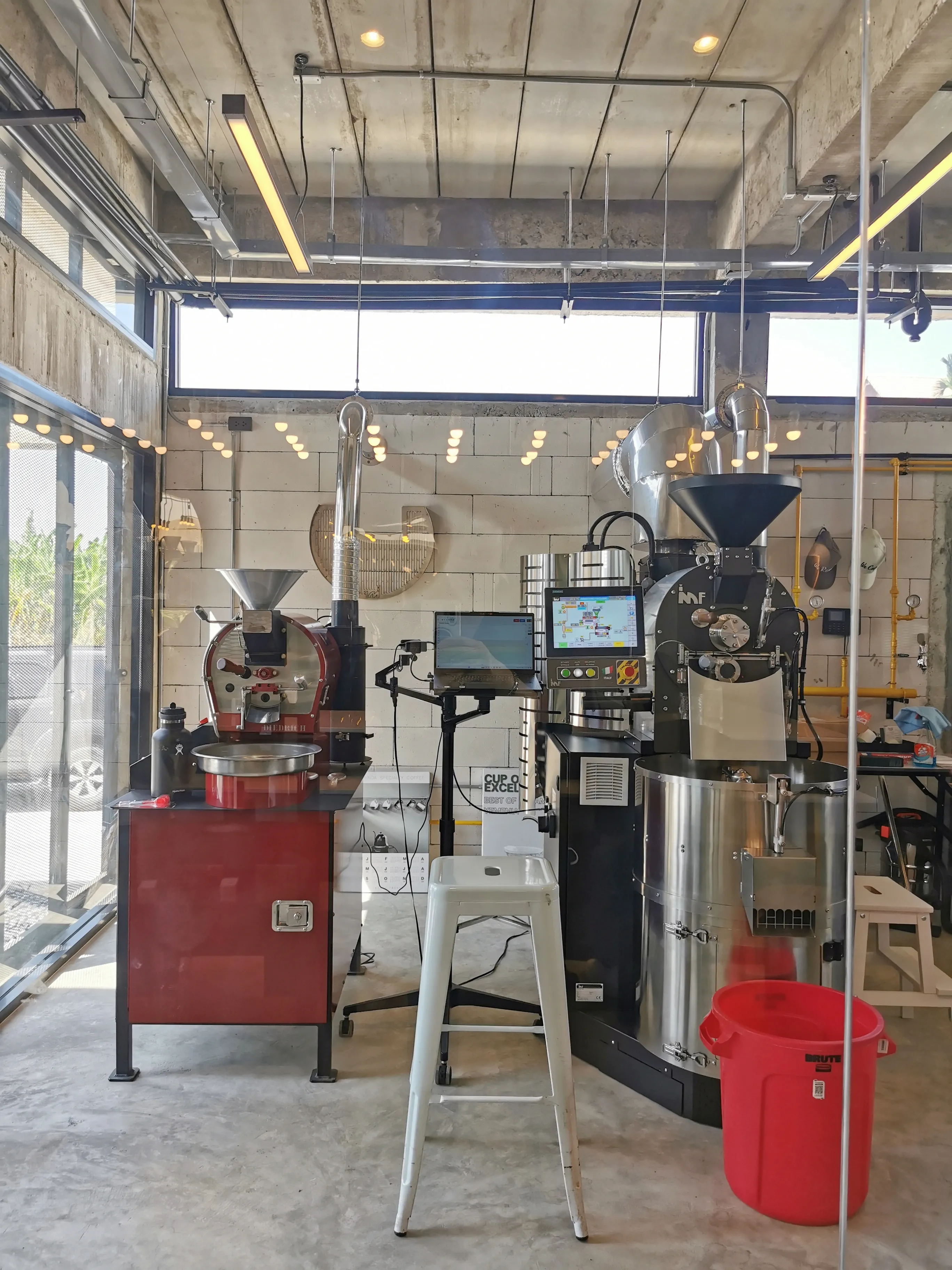 Varinda Coffee Roaster ร้านกาแฟและโรงคั่วเปิดใหม่ | แกลเลอรีที่โพสต์โดย ...