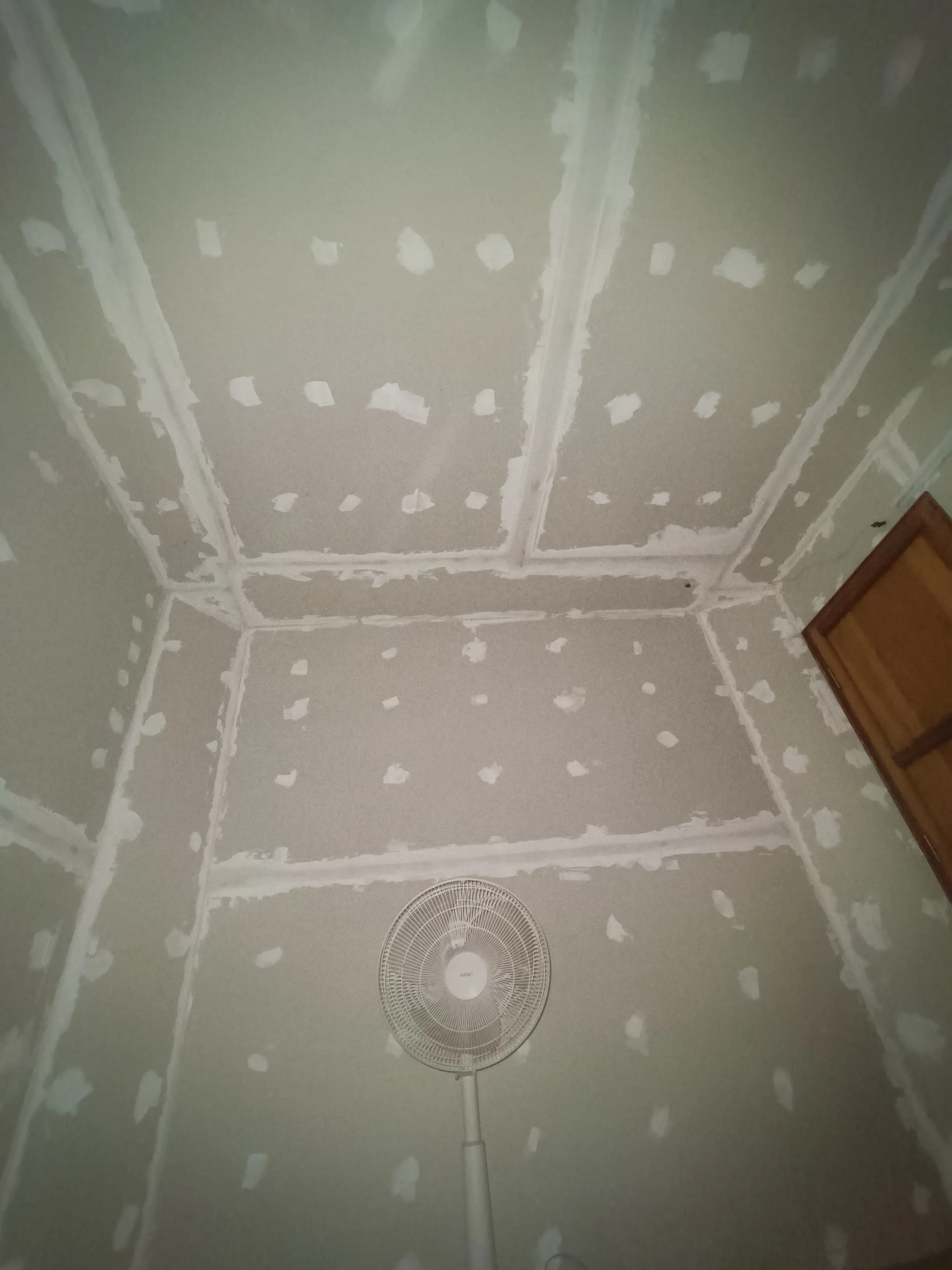 เปลี่ยนโฉมบ้านร้าง ให้น่าอยู่ 📸 🍋 | แกลเลอรีที่โพสต์โดย Wolf Carpenter | Lemon8